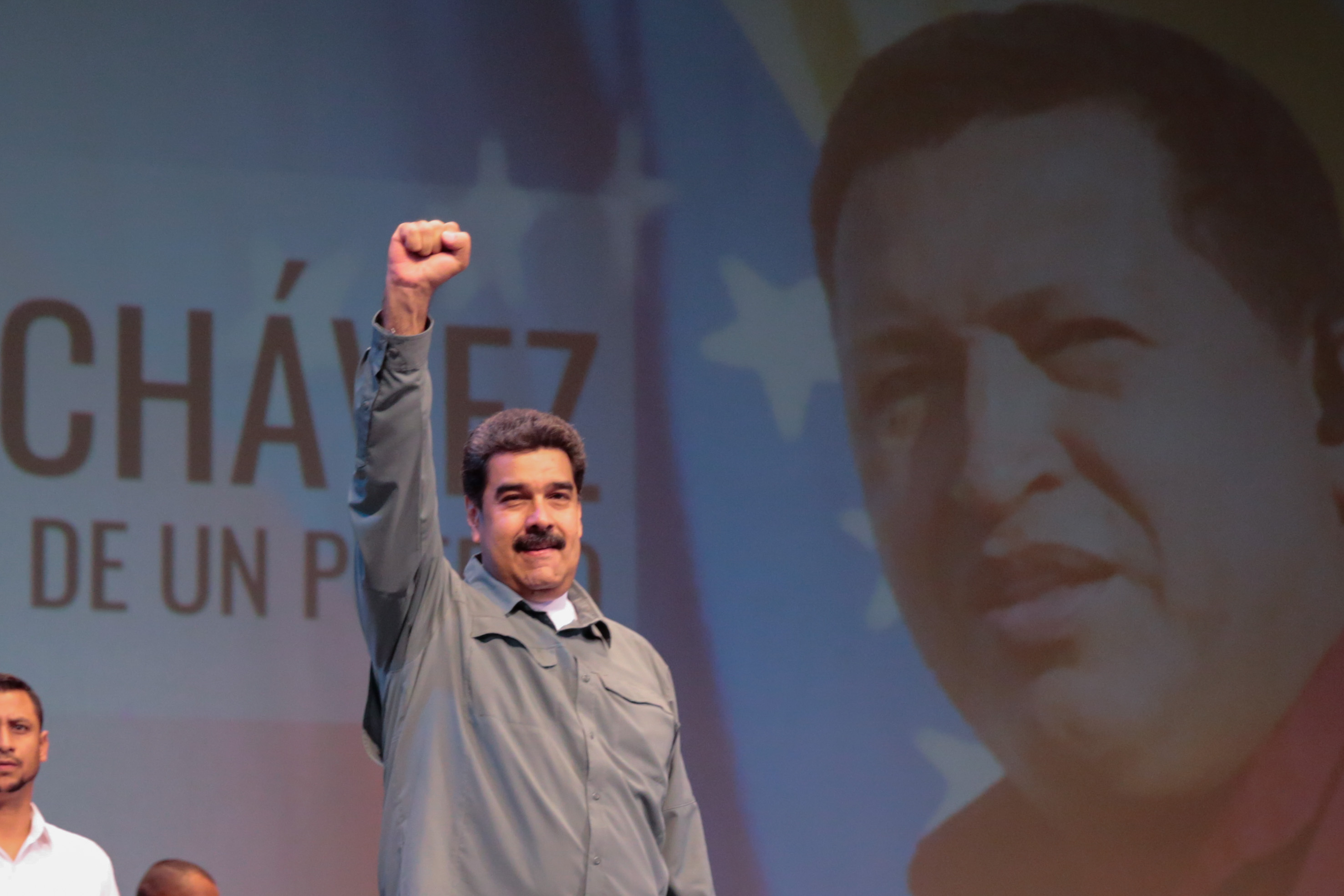El final de la revolución bolivariana que creó Chávez y ha caído con Maduro