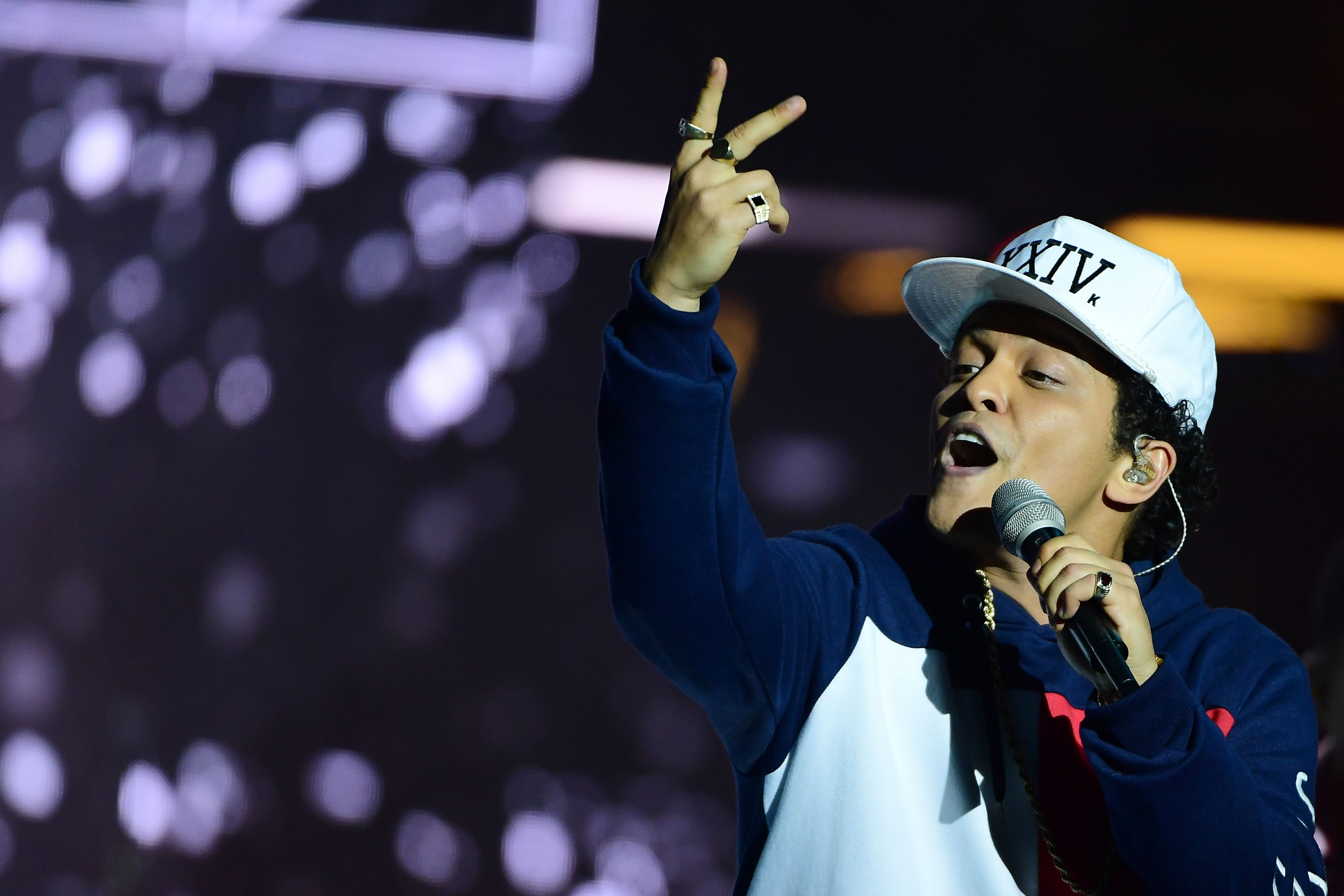 Bruno Mars añade un segundo concierto en España tras la "increíble ...