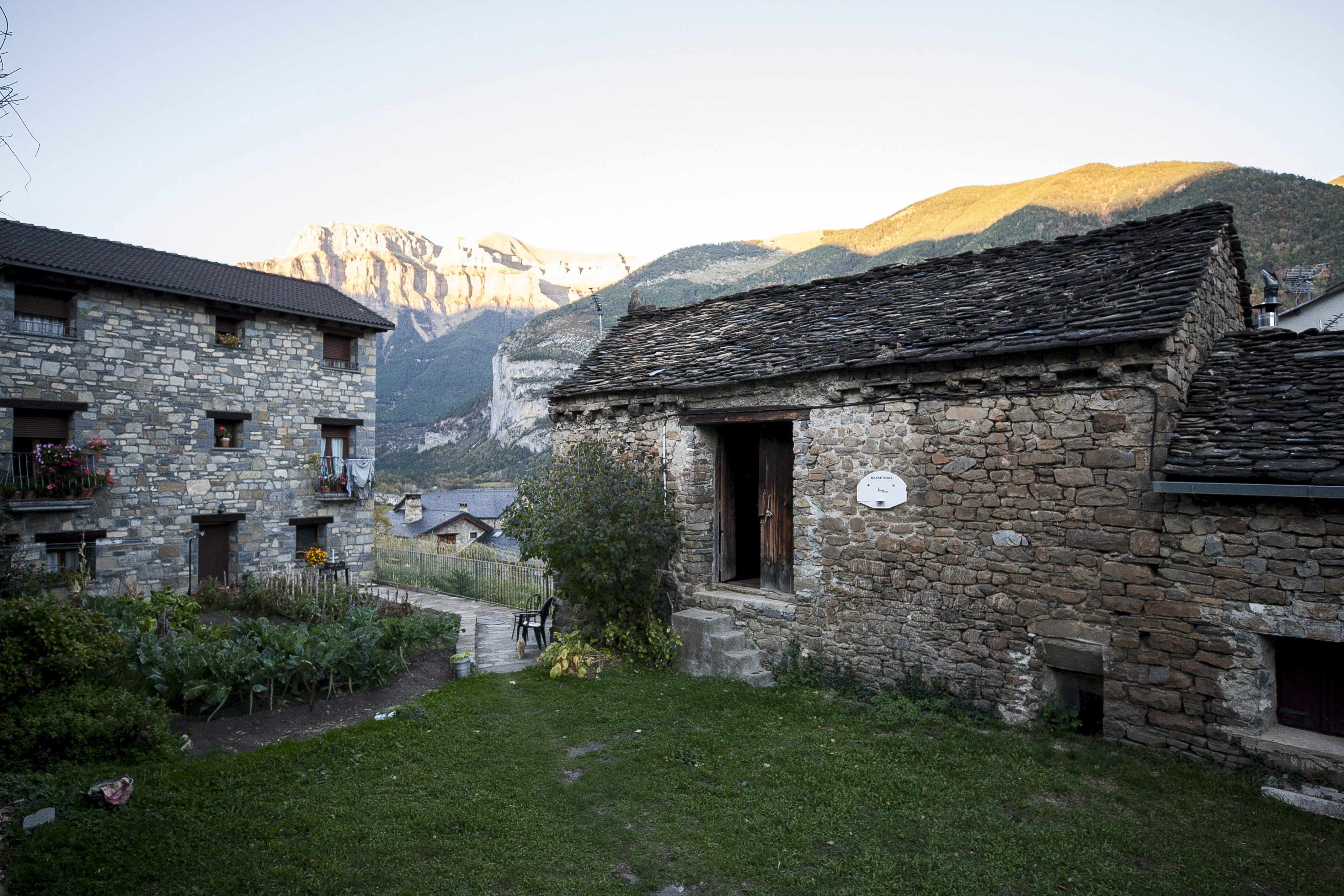 Vacaciones en familia verano 2019: Torla elegido mejor destino rural ...