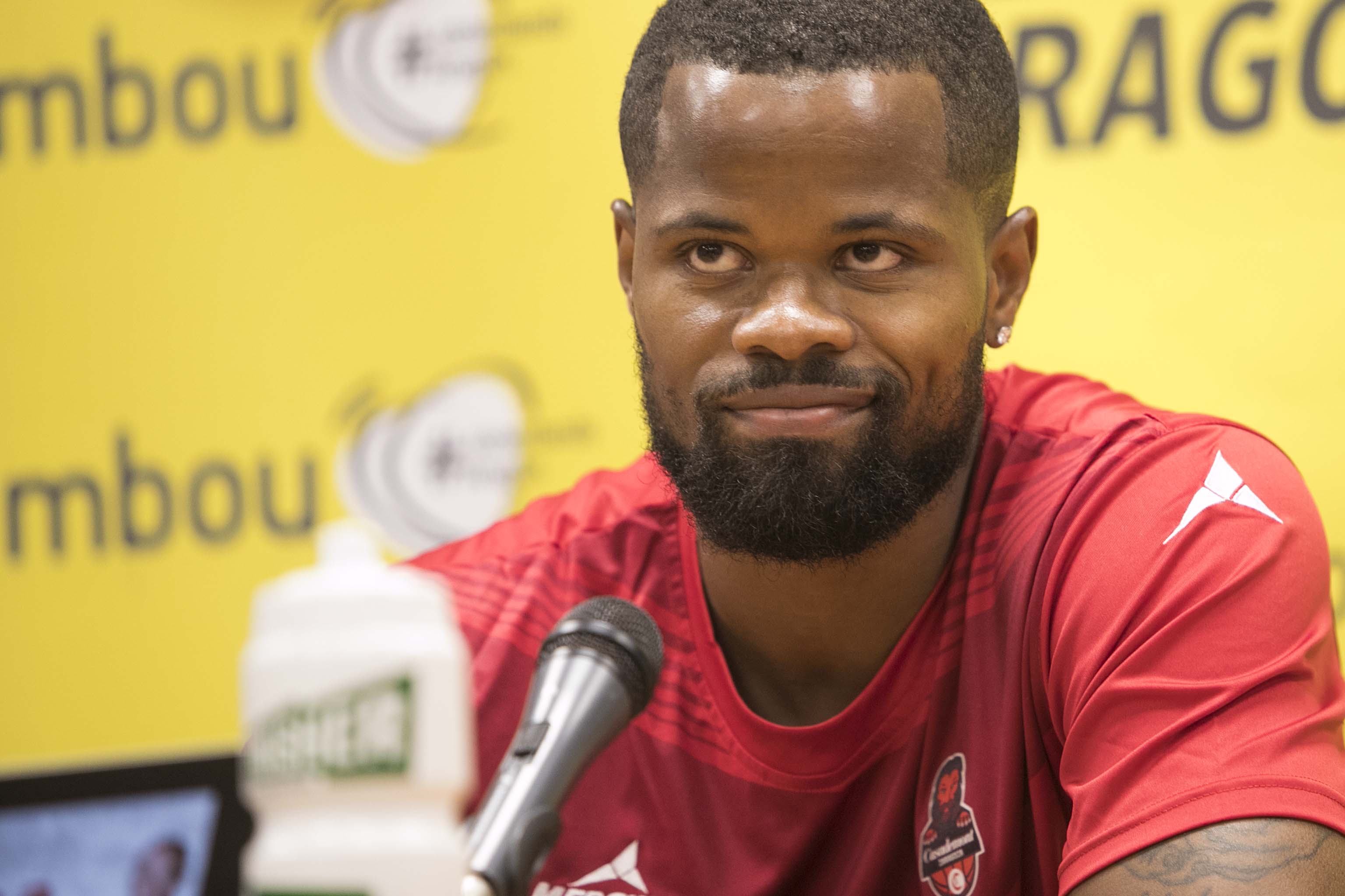 Fotos de la presentación de Omar Cook, nuevo base del Casdemont ...