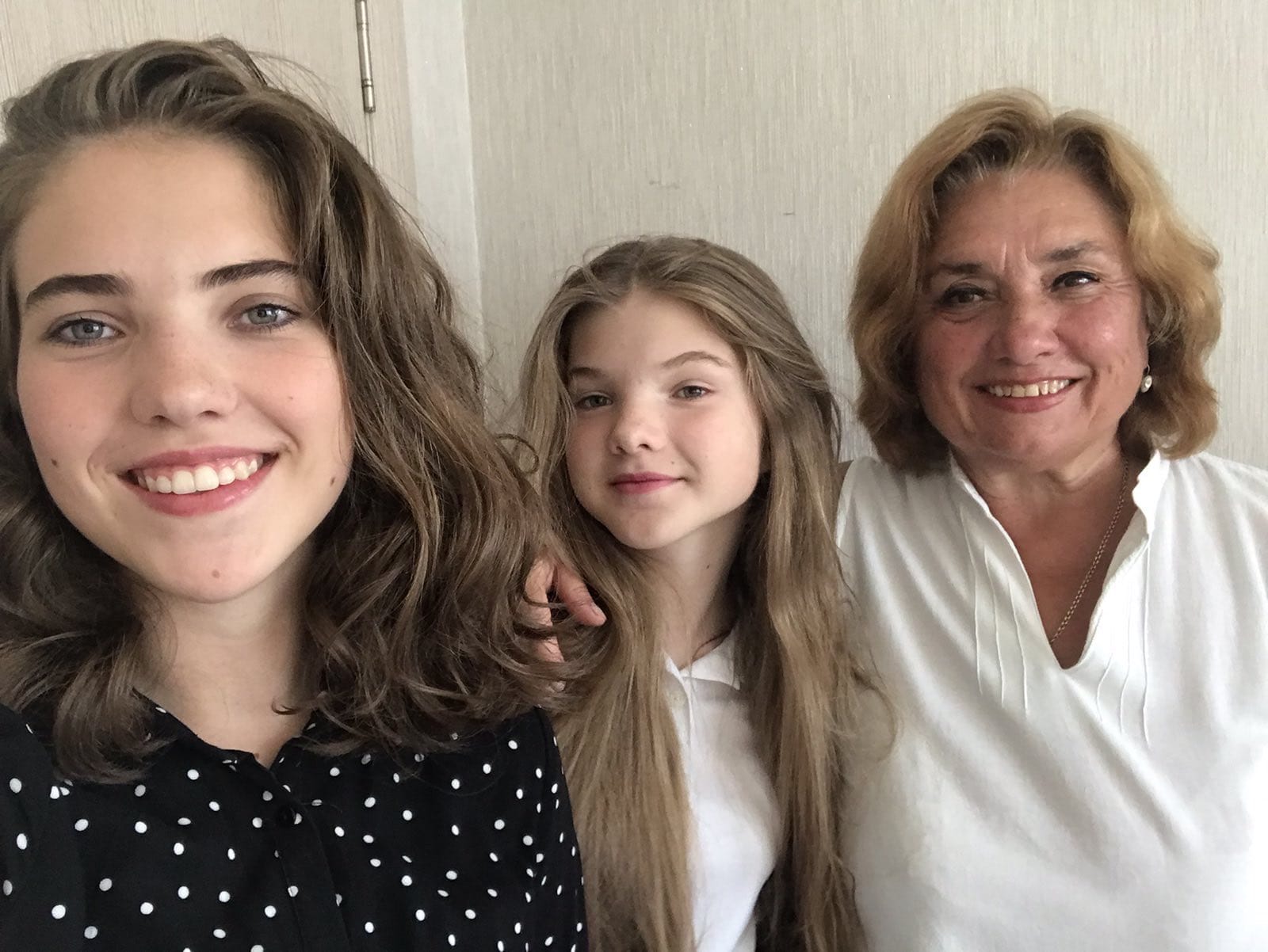 "Mi hija y mis nietas han intentado salir de Odesa, pero una explosión les ha cortado el paso"