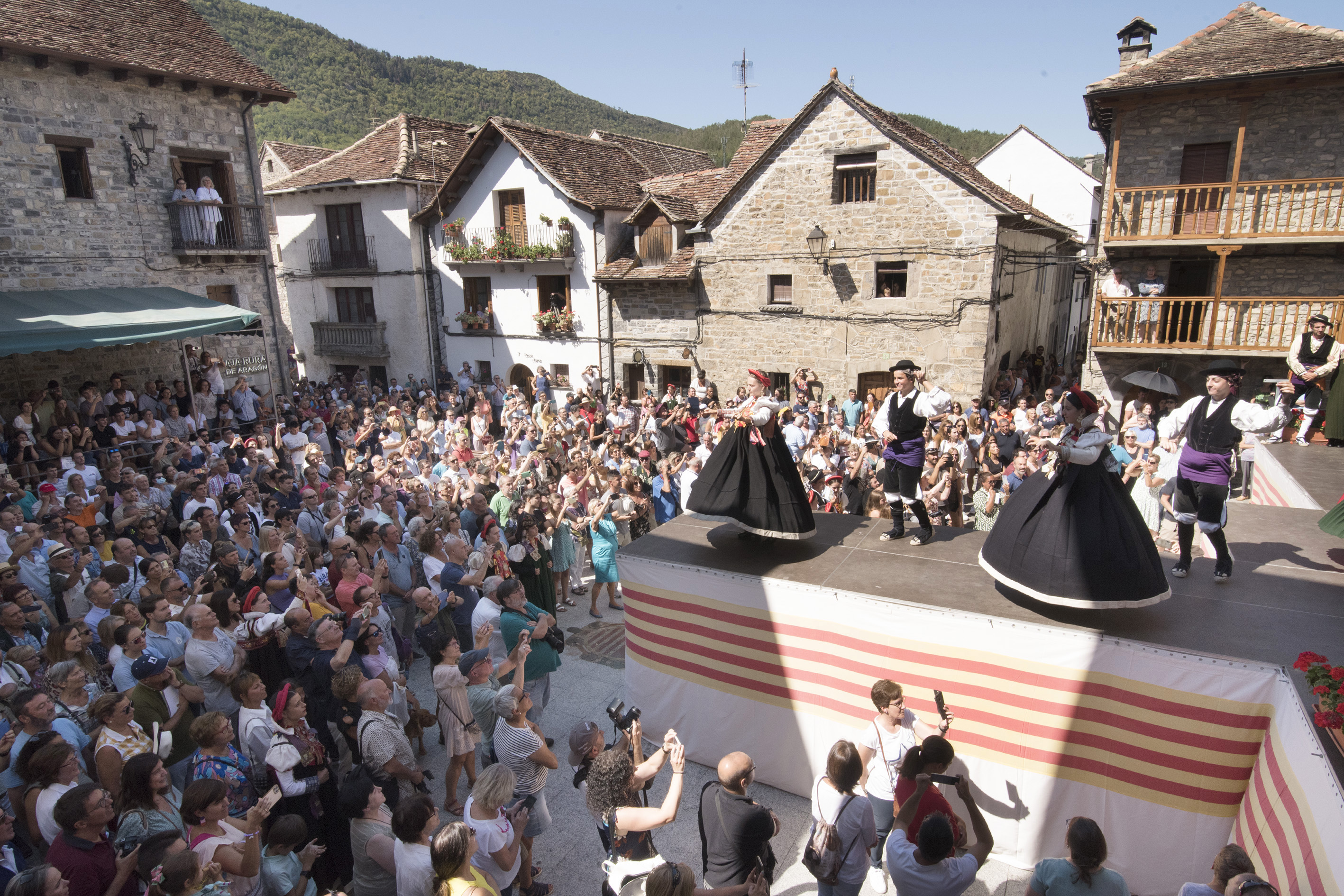 Imágenes del Día del Traje de Ansó 2022 | Imágenes