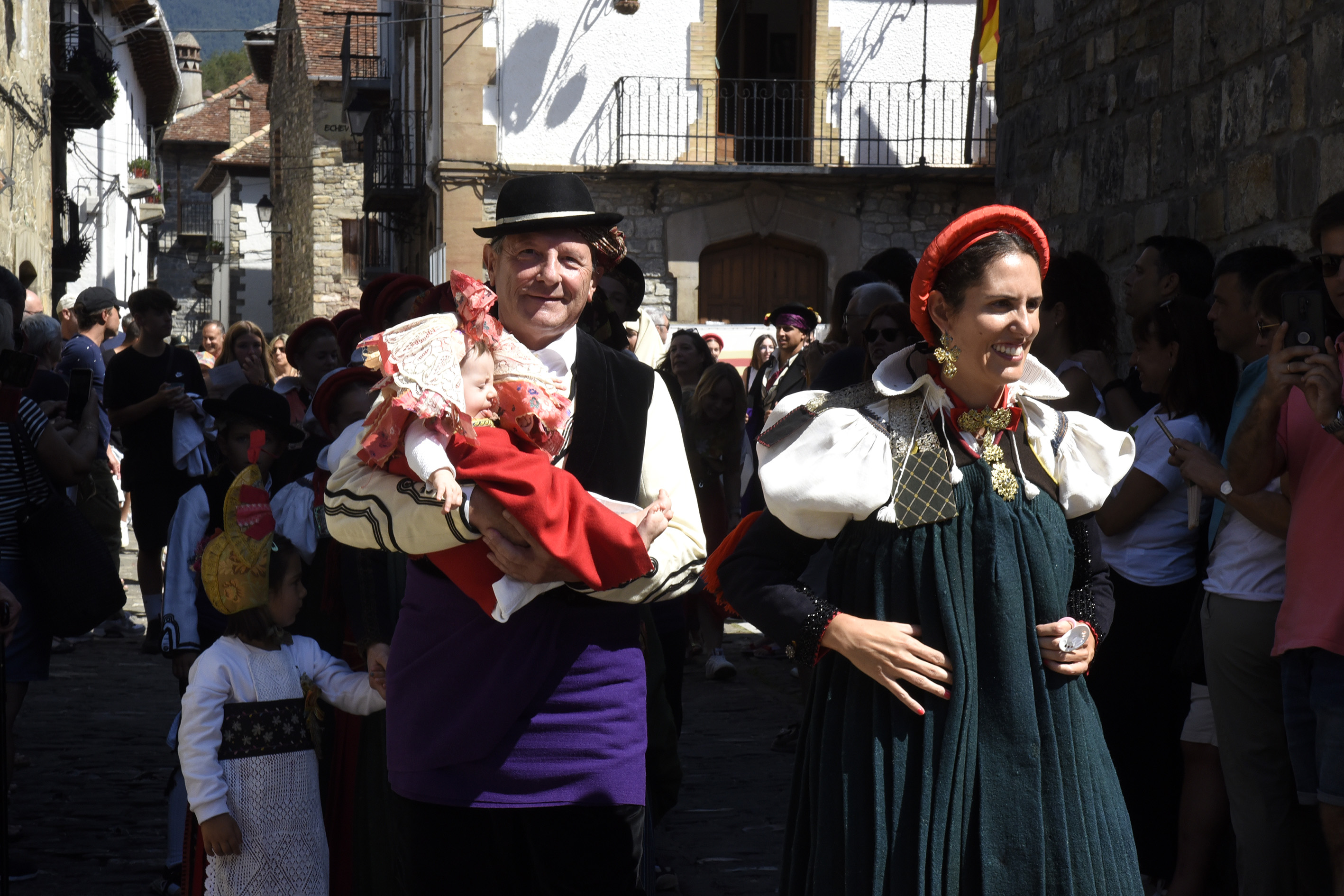 Imágenes del Día del Traje de Ansó 2022 | Imágenes