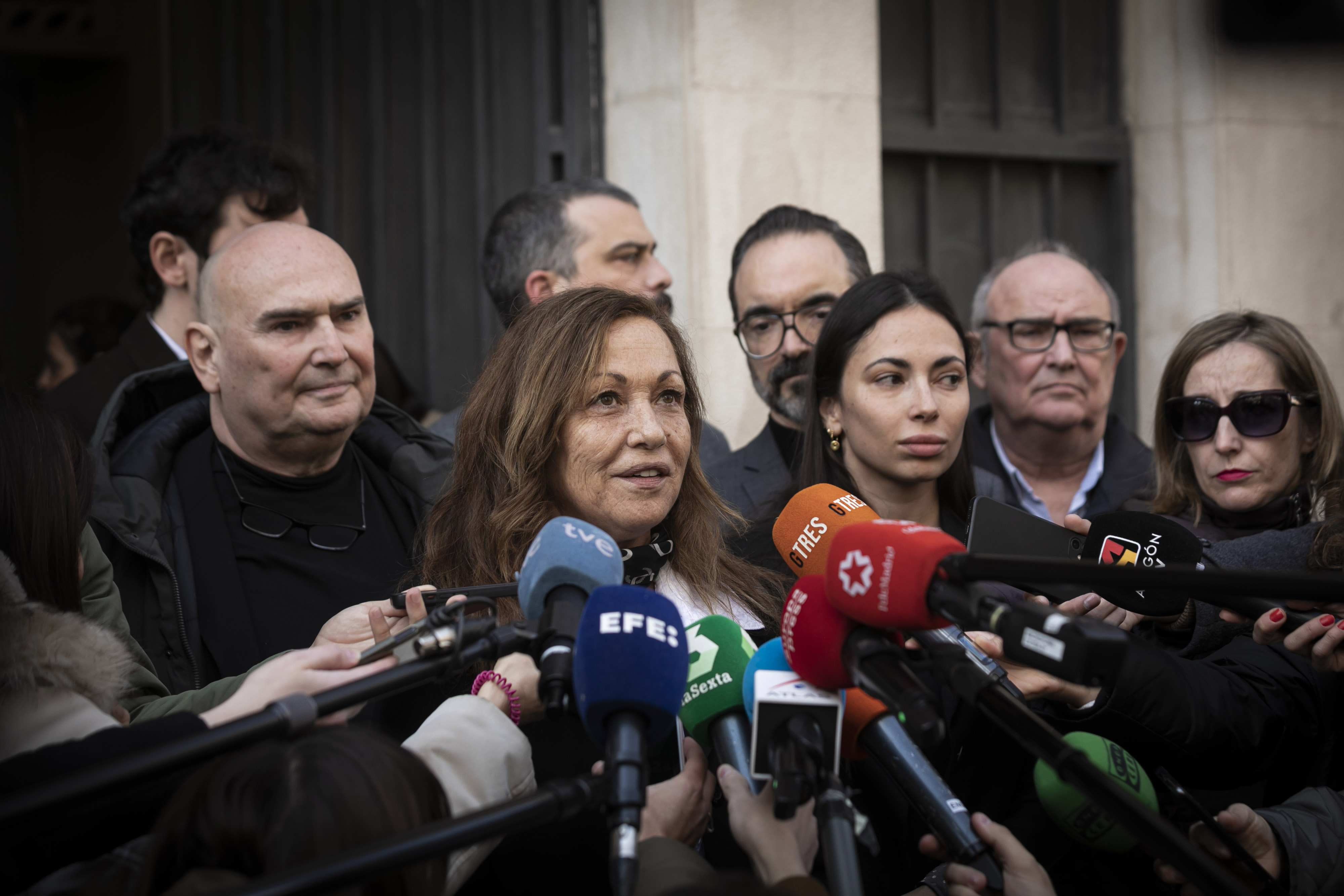 Fotos de la capilla ardiente de Carlos Saura en la Academia de Cine de Madrid | Imágenes