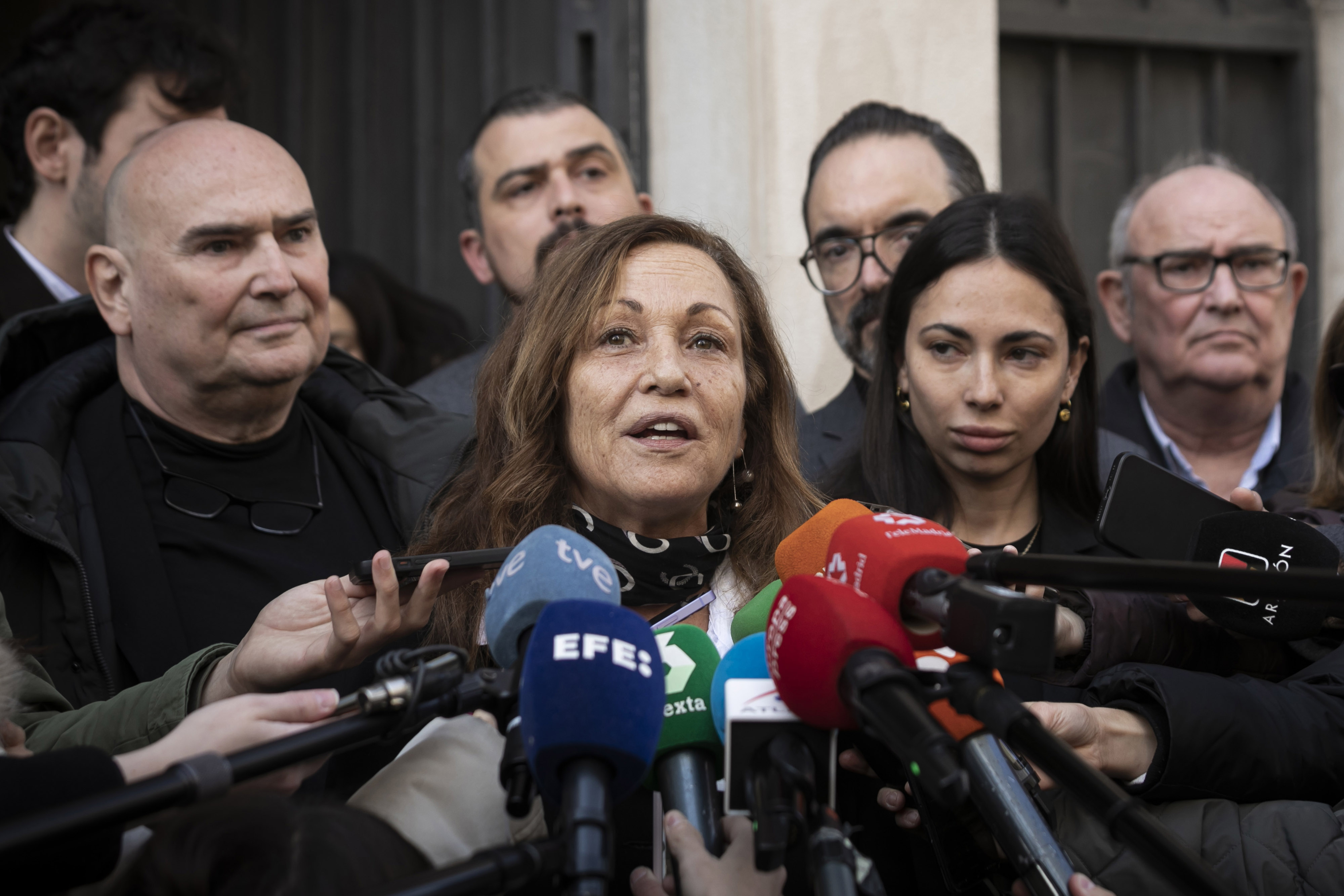 Fotos de la capilla ardiente de Carlos Saura en la Academia de Cine de Madrid | Imágenes