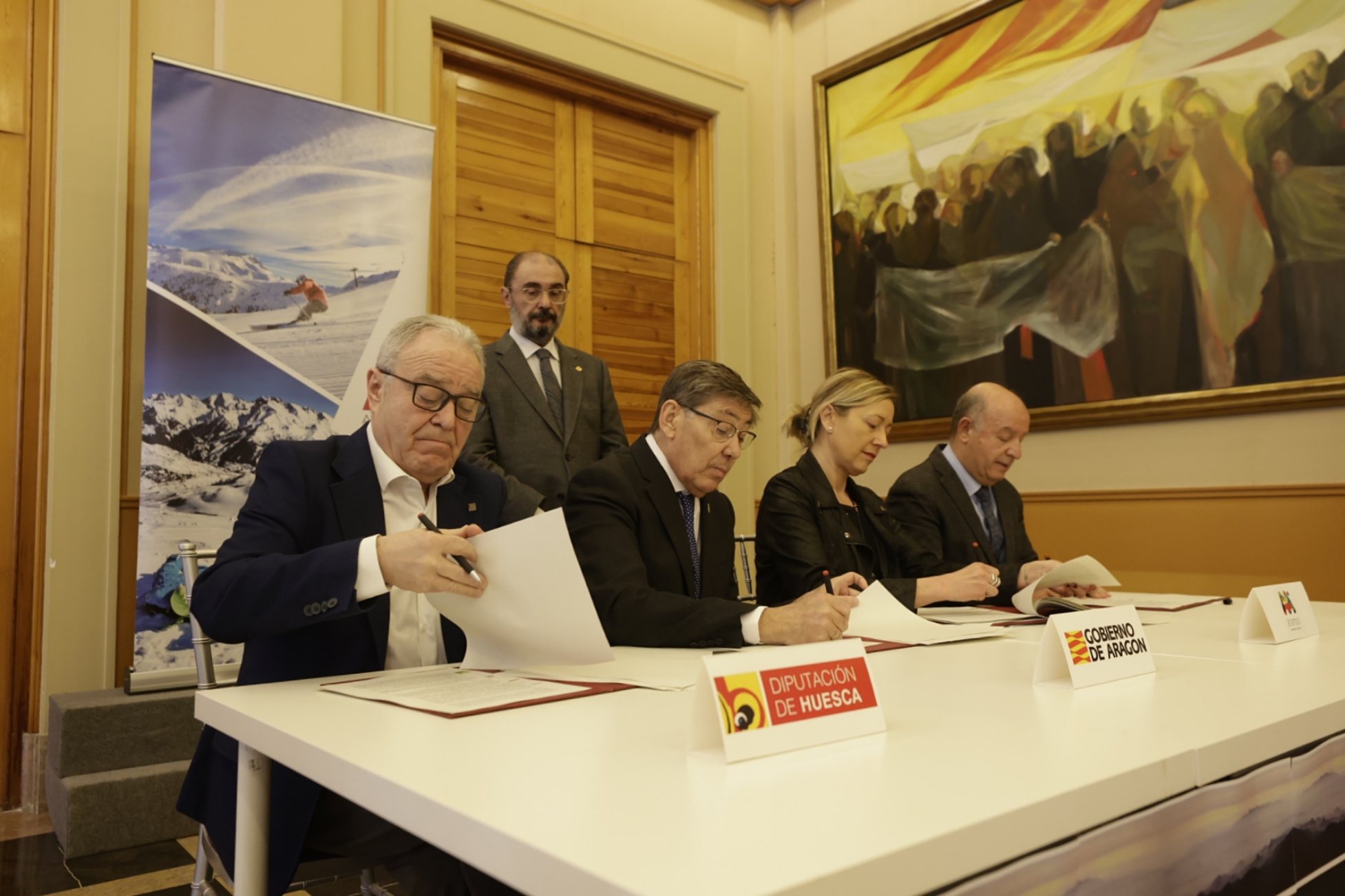 Aragón pone en marcha el proyecto para unir las estaciones de Astún y ...