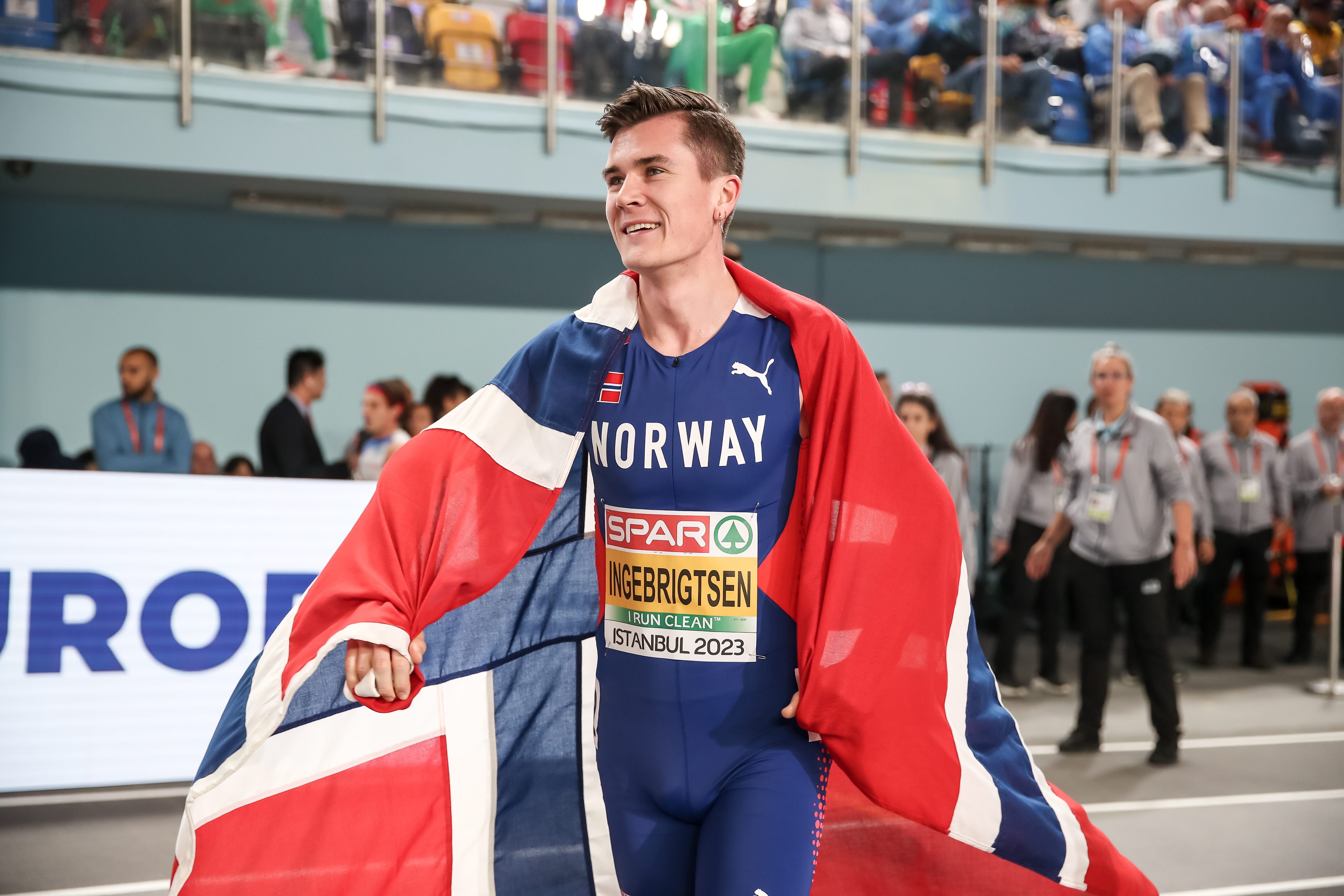 Jakob Ingebrigtsen impone su ley en los 1.500 del Europeo indoor