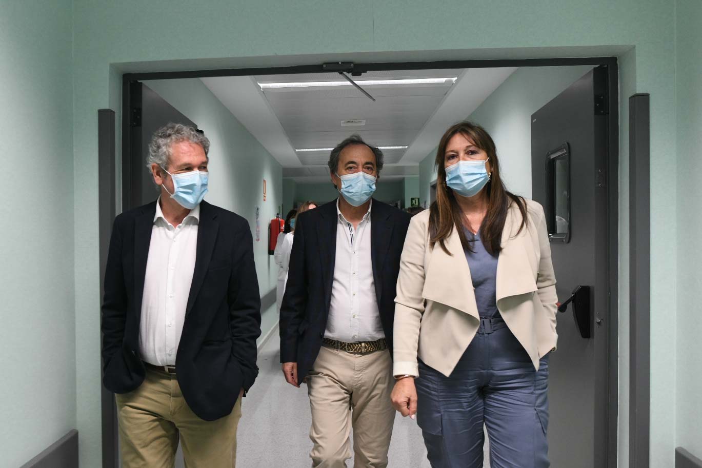 Así es el nuevo robot Da Vinci para cirugías de alta precisión de ...