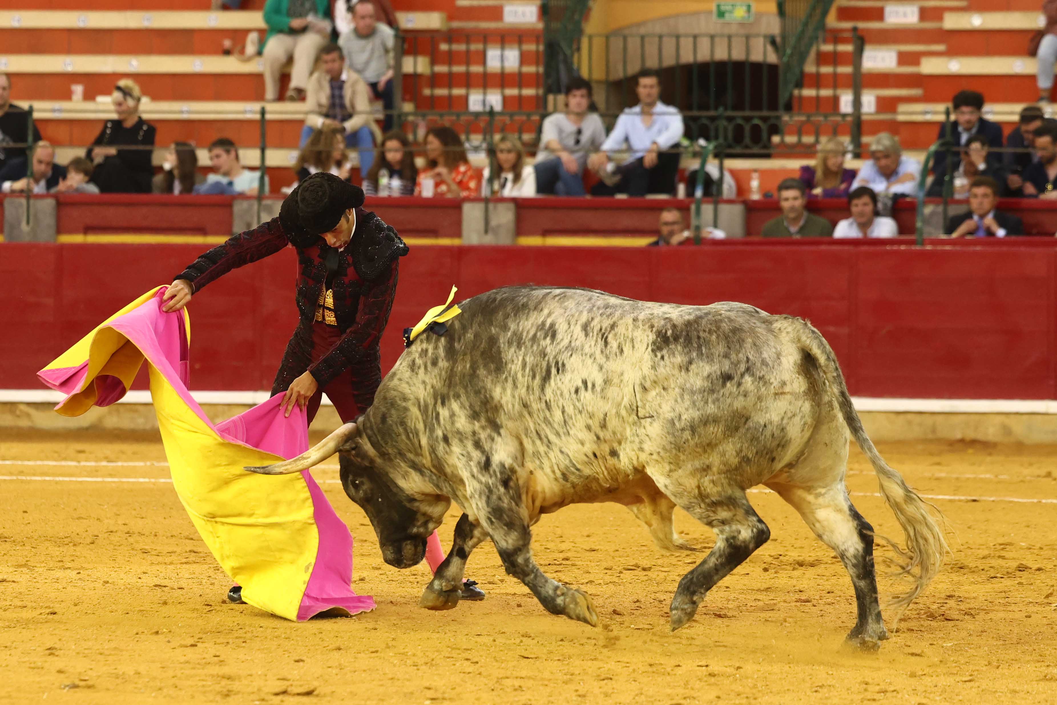Fotos de la primera corrida de toros de la Feria de San Jorge 2023 ...