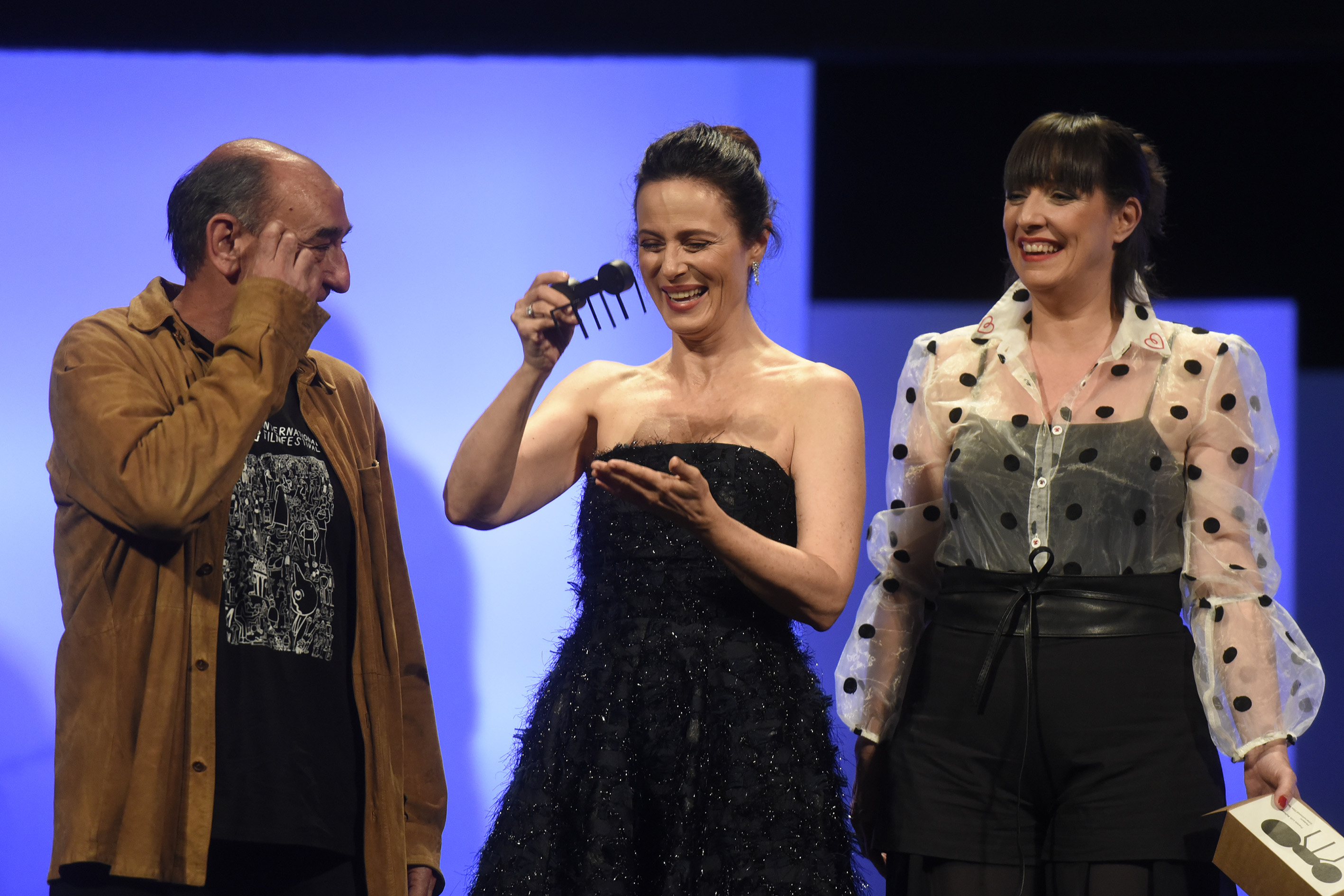 Aitana Sánchez-Gijón deslumbra por su elegancia y simpatía en el ...