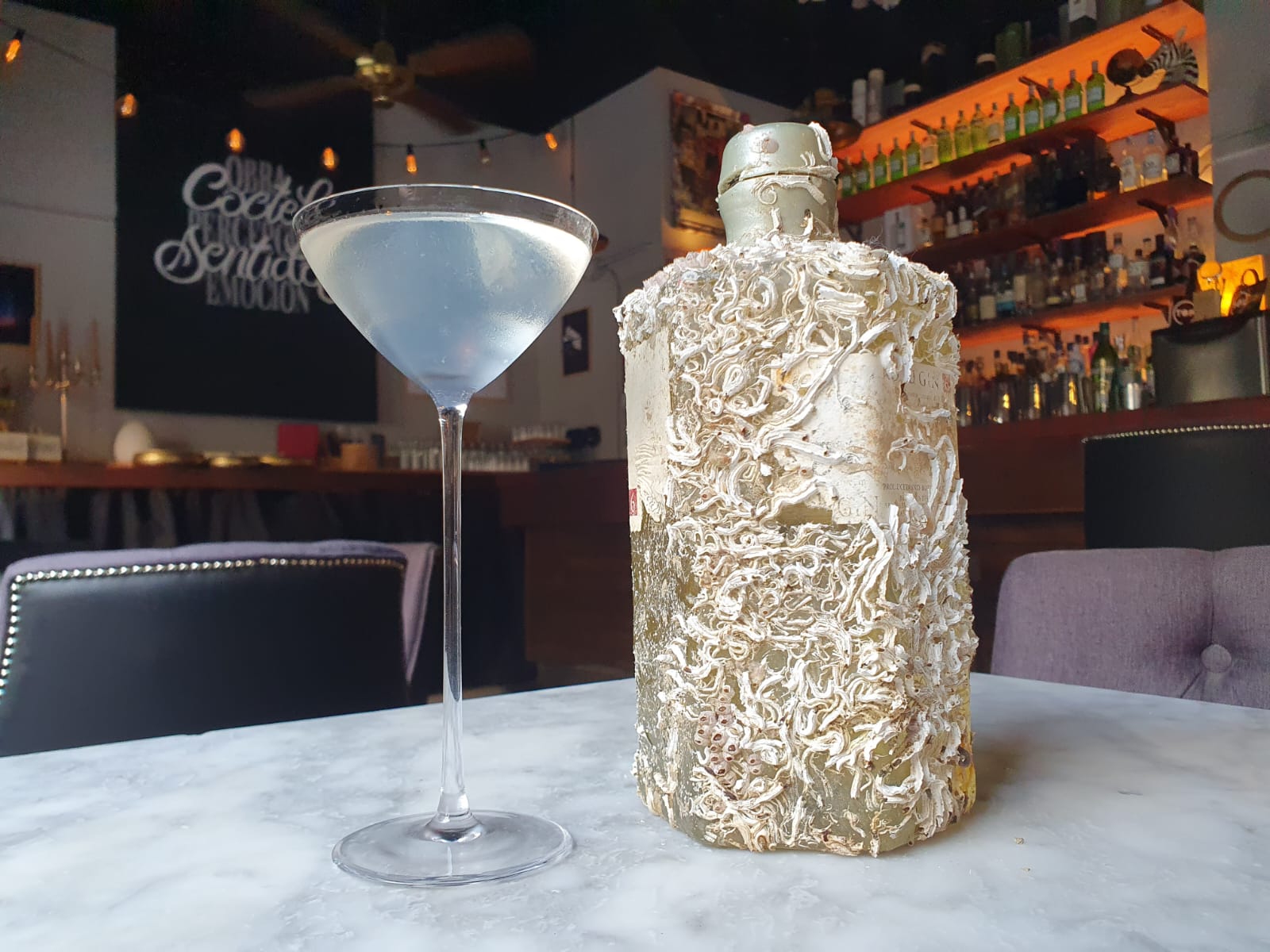 Qué es un 'bartender' y en qué se diferencia de un barman o un mixólogo