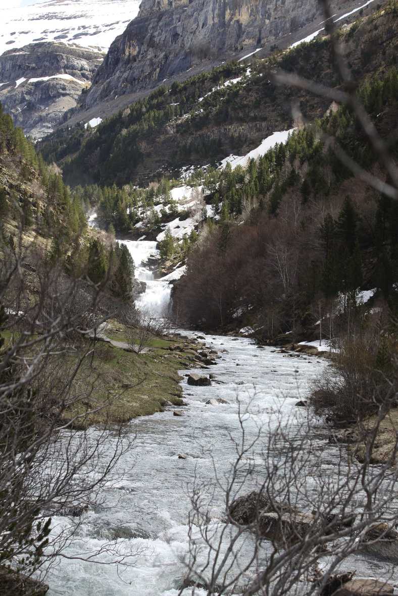 La ruta a la bonita sucesión de cascadas del Pirineo aragonés para ...