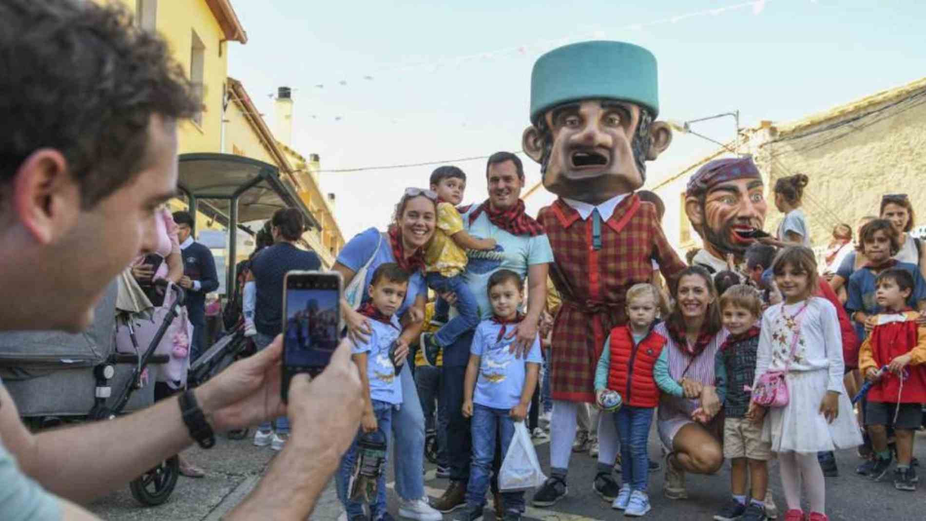 Horarios y recorridos de los Cabezudos y el Tragachicos de las Fiestas ...