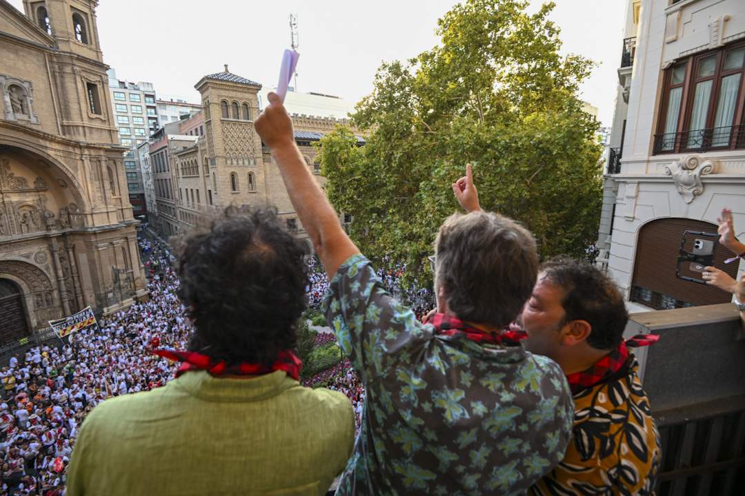 Las canciones de los Cabezudos de Zaragoza para cantar en las Fiestas ...