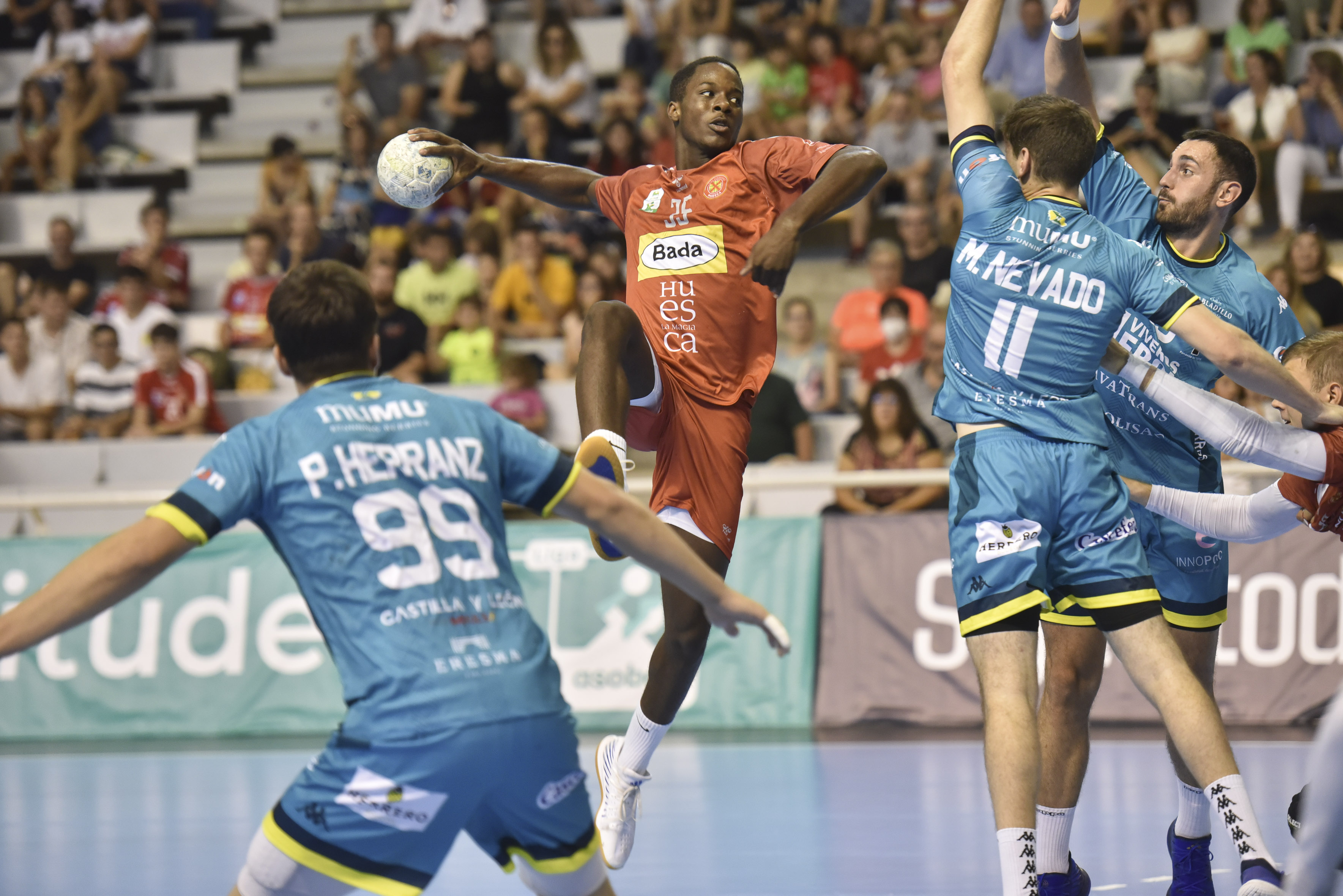 El Bada Huesca viaja a Alicante en el inicio de la Copa del Rey