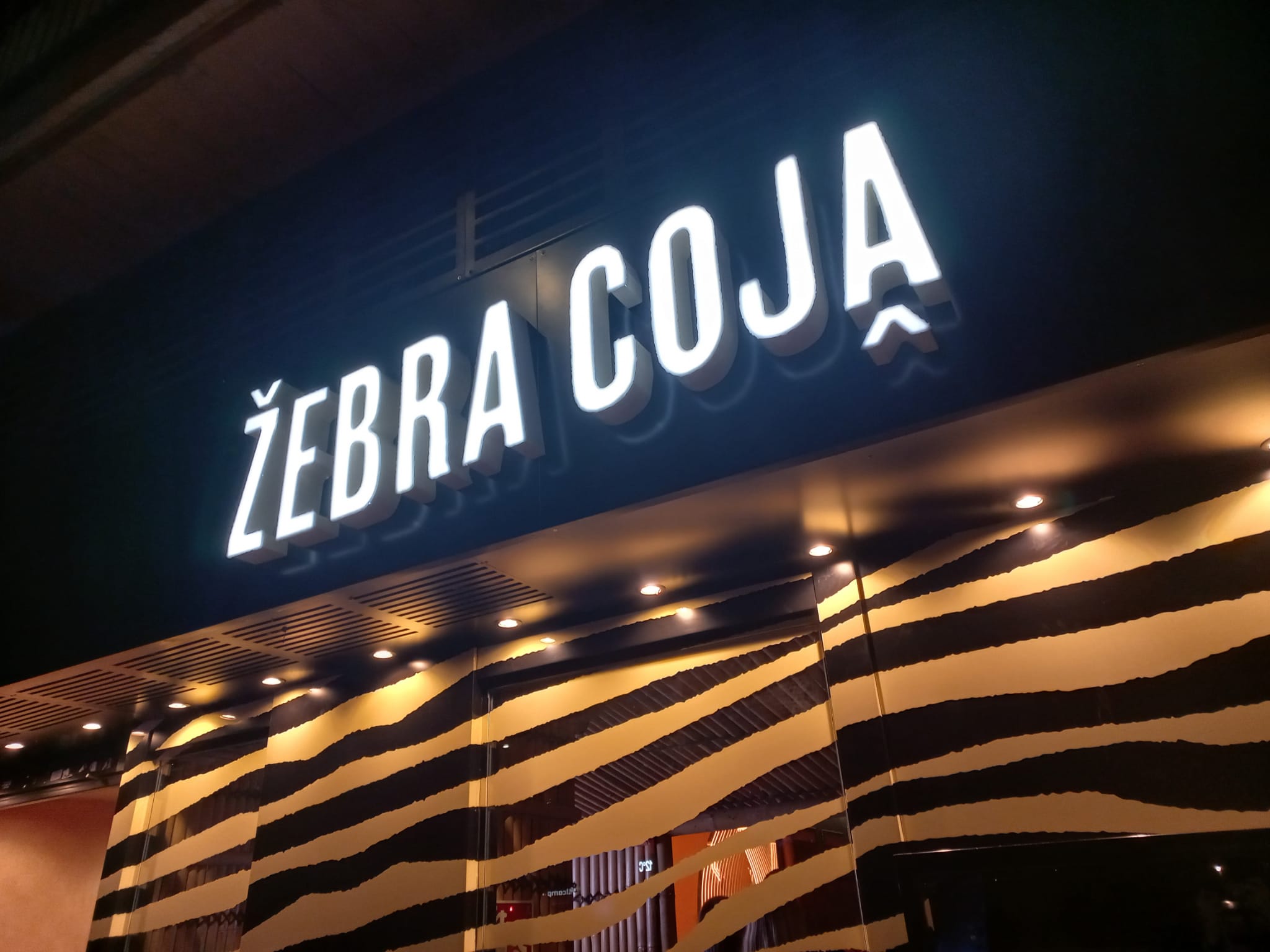 Zebra Coja: abre en Zaragoza el restaurante más salvaje