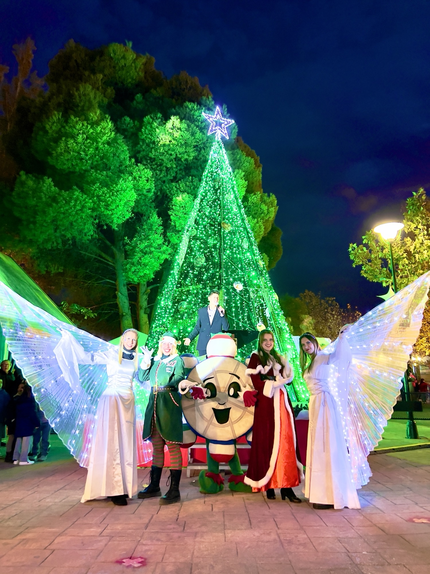 La Magia De La Navidad Llega Al Parque De Atracciones Los Niños Son