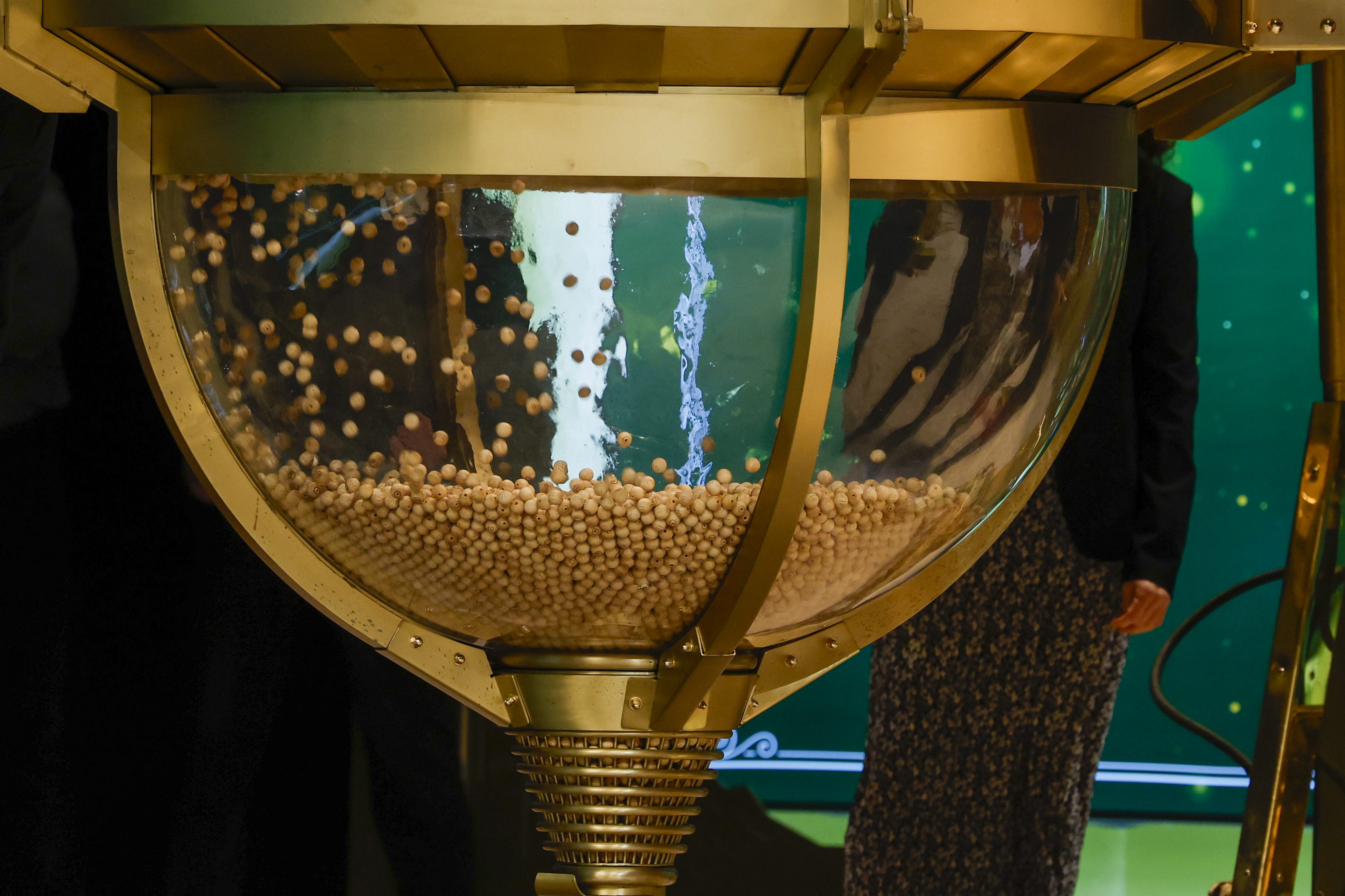 Las mejores fotos de la Lotería de Navidad 2023 en España | Imágenes