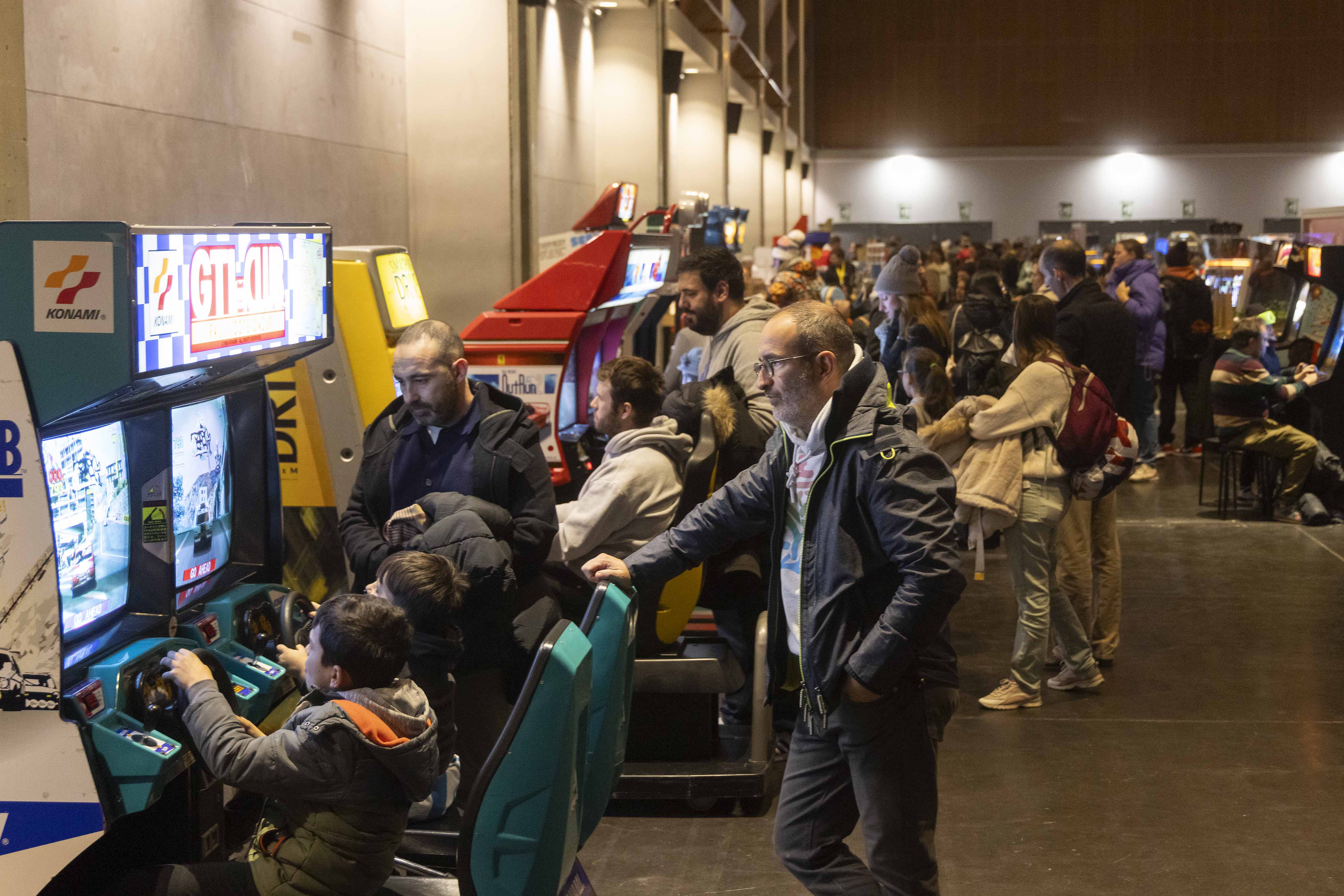 'Retrogamer' trae esta Navidad a Zaragoza más de cien máquinas 'arcade ...