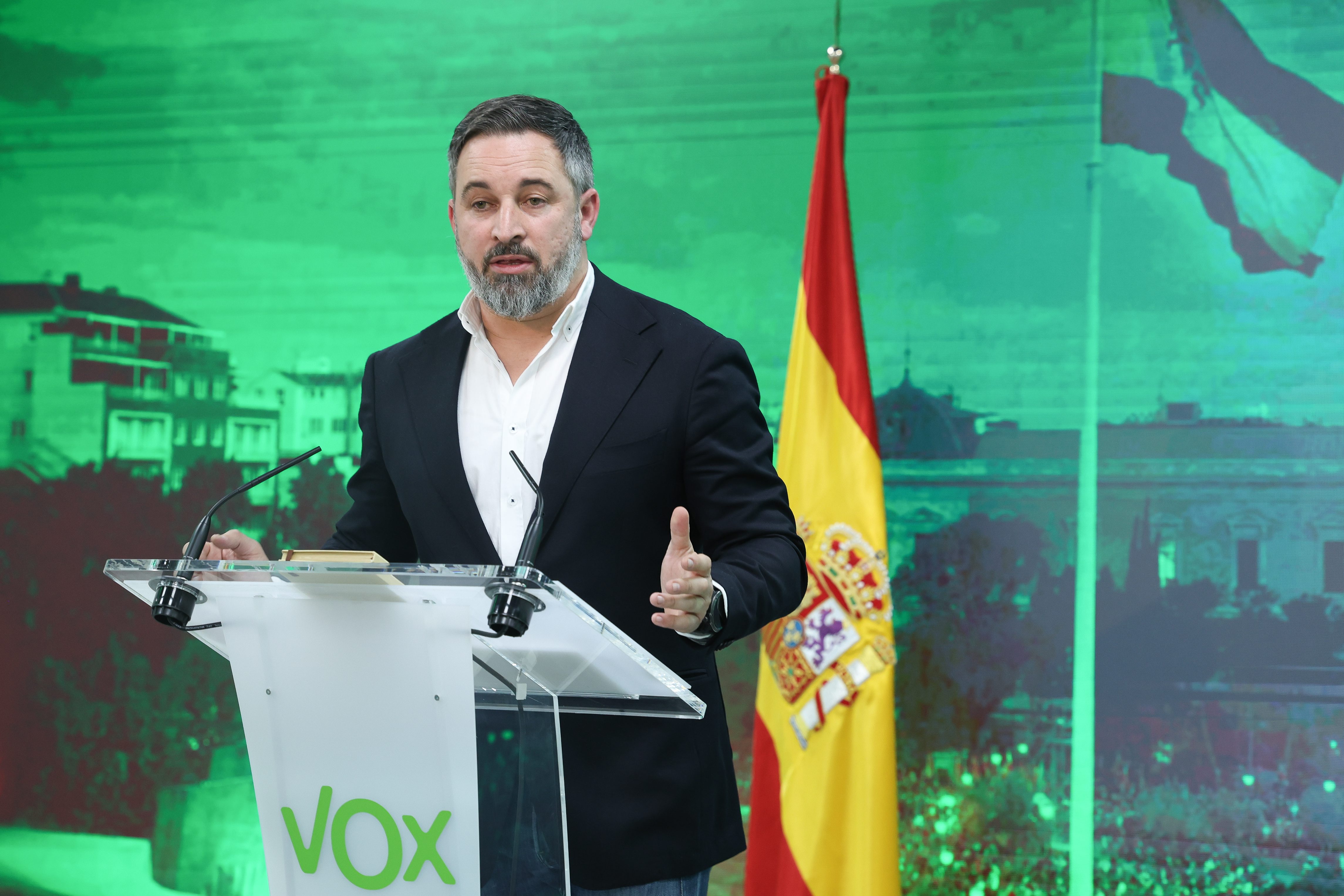 Abascal anuncia una asamblea de Vox a finales de enero para elegir una ...