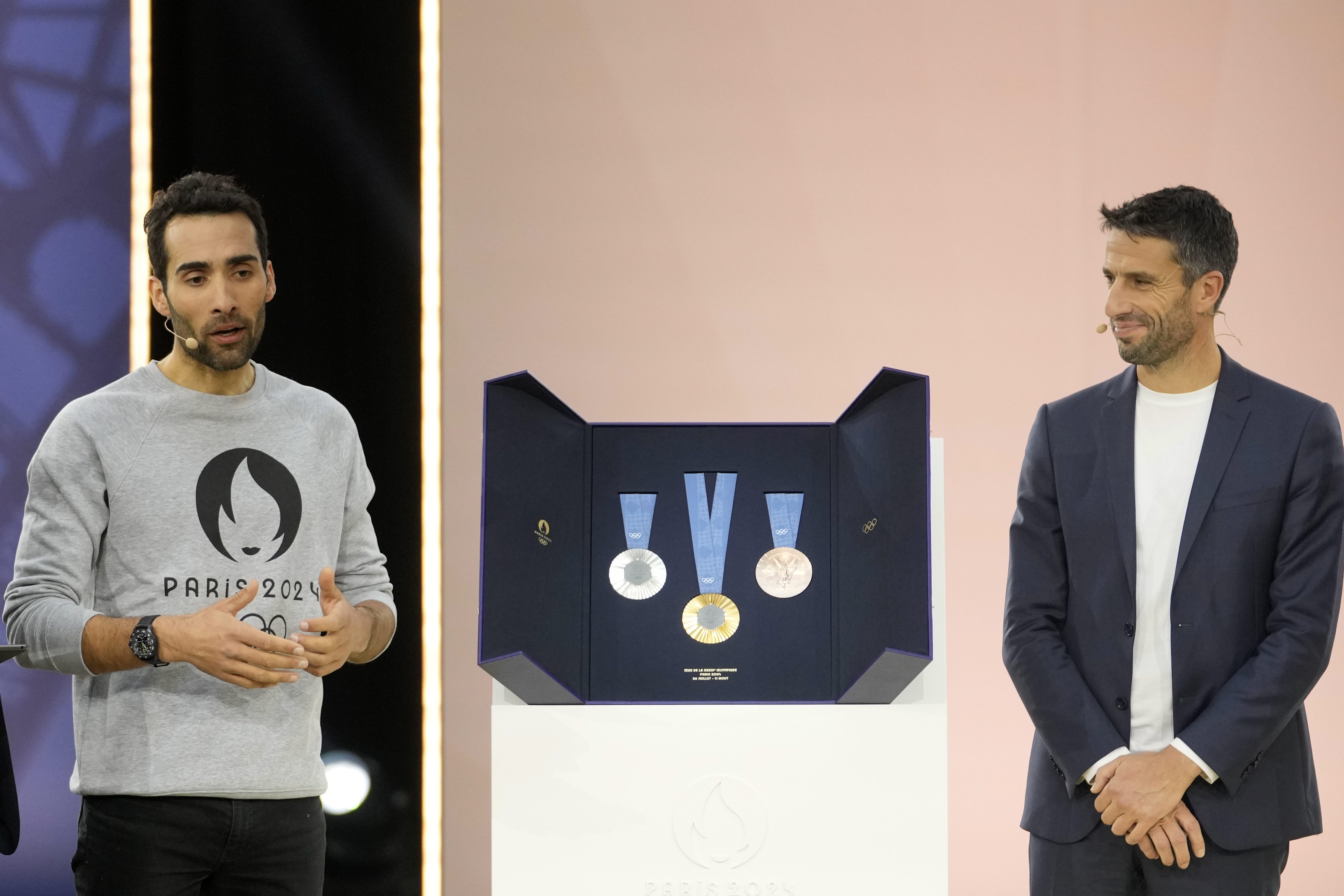 Fotos | Presentación de las medallas de los Juegos Olímpicos y Paralímpicos de París 2024 | Imágenes
