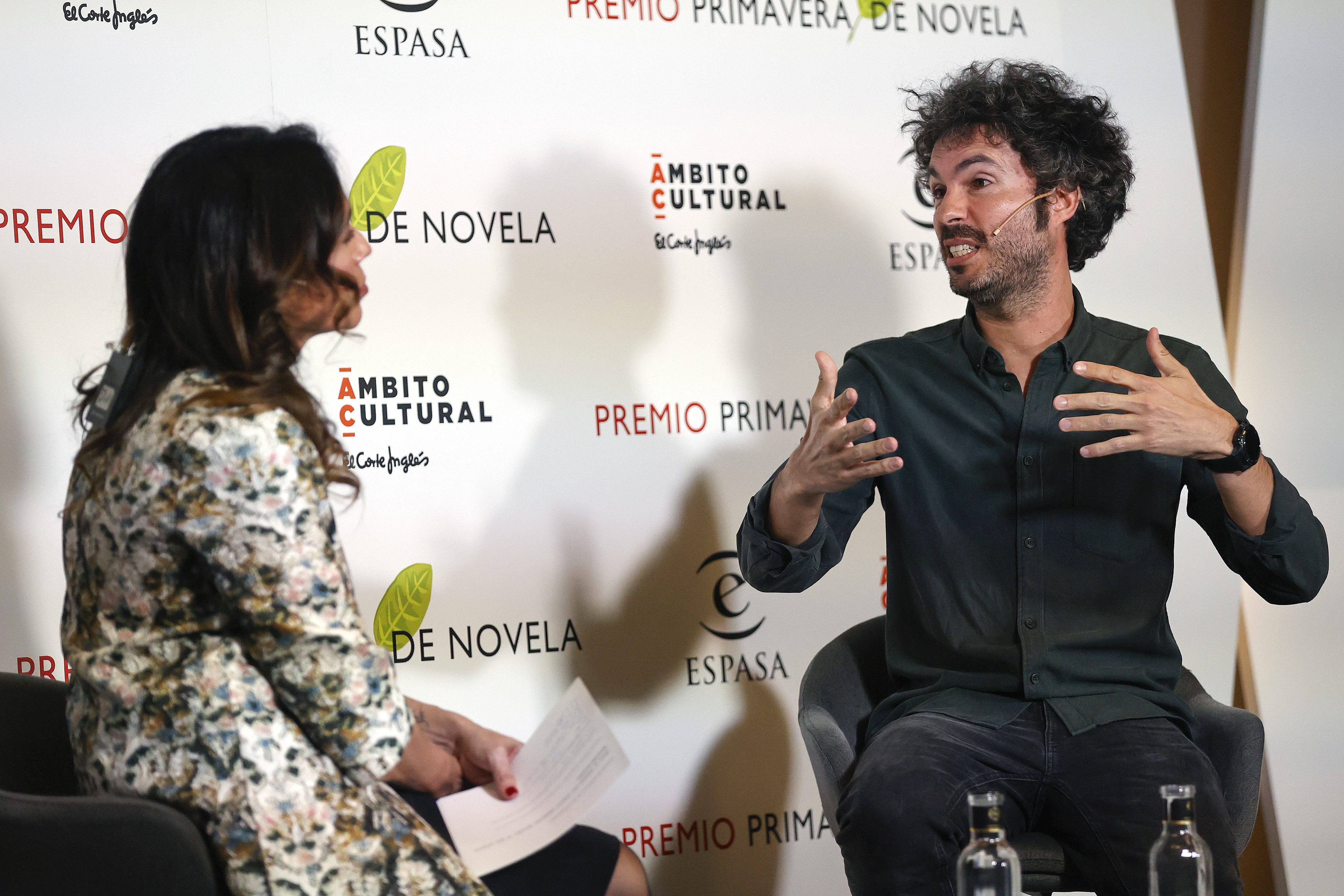Luis García-Rey gana el Premio Primavera de Novela 2024 con su obra 'Loor'