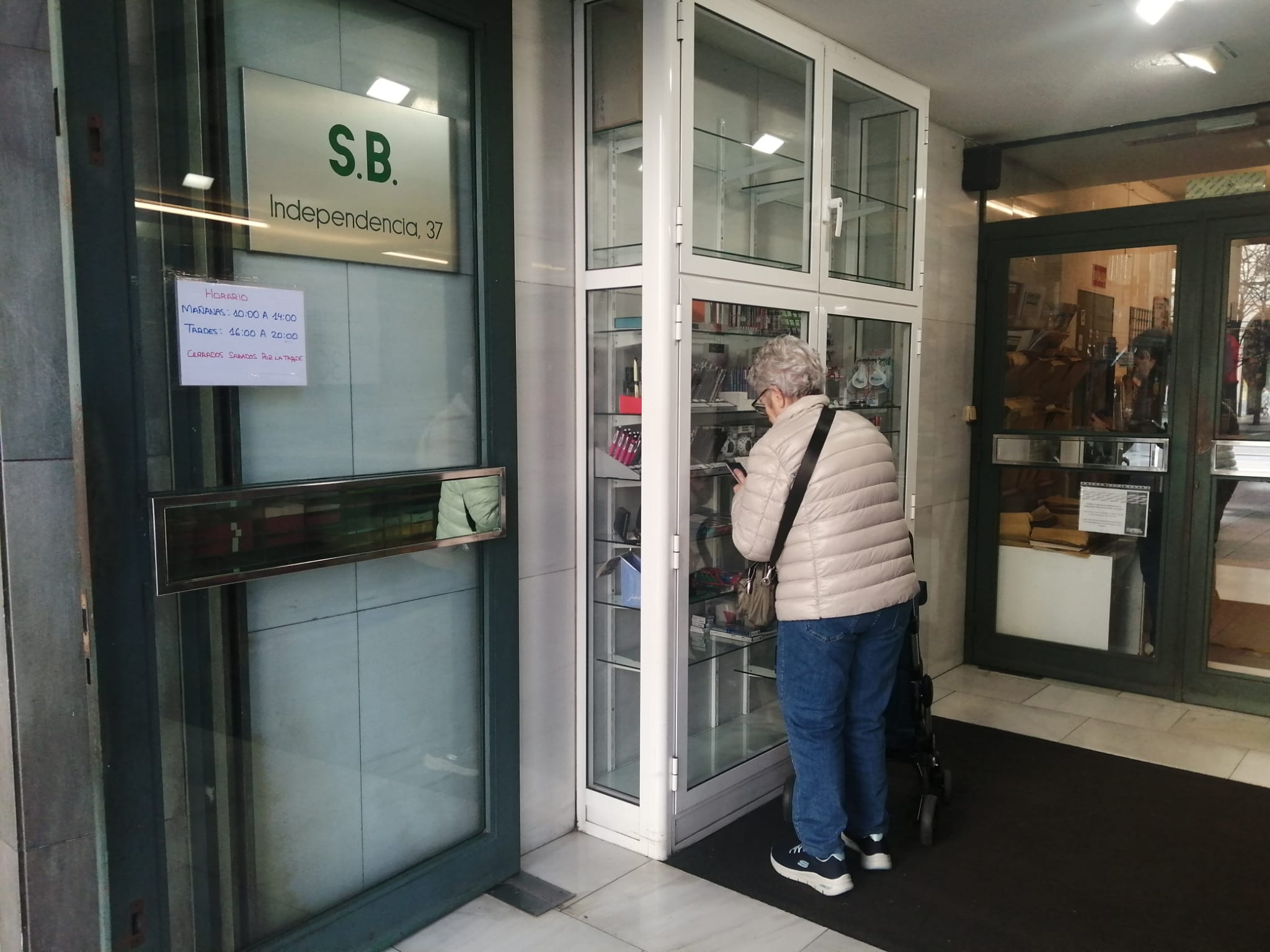En fotos | Cierra la histórica papelería SB en Zaragoza | Imágenes