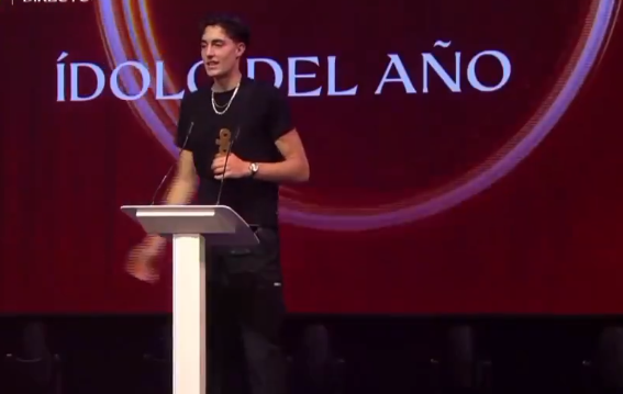 El creador de contenido Plex, ganador absoluto de los Premios Ídolo 2024
