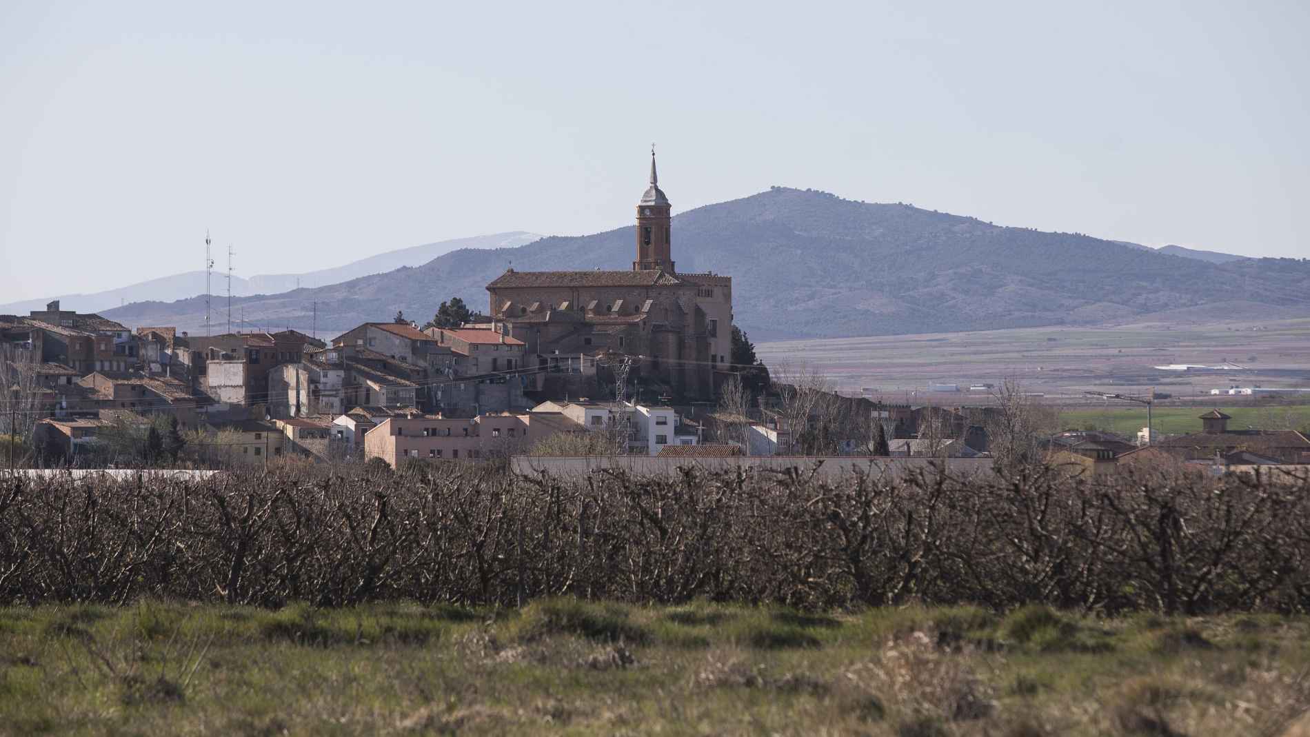Fotos del pueblo de Zaragoza famoso por su piedra negra con una ...