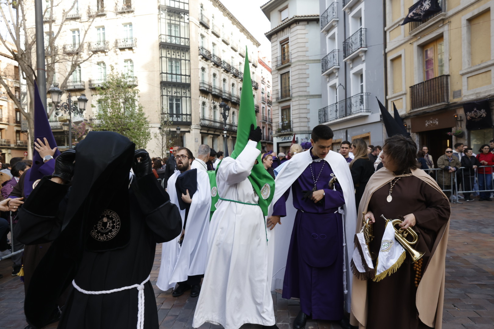 Pregón de Semana Santa 2025 en Zaragoza hoy: horario de la procesión y recorrido