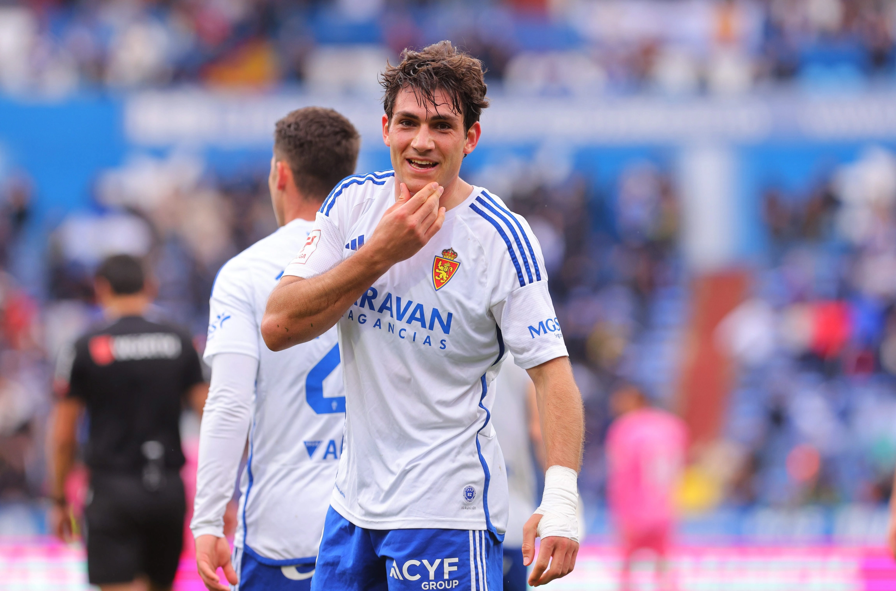 El Real Zaragoza busca y encuentra a Iván Ázón