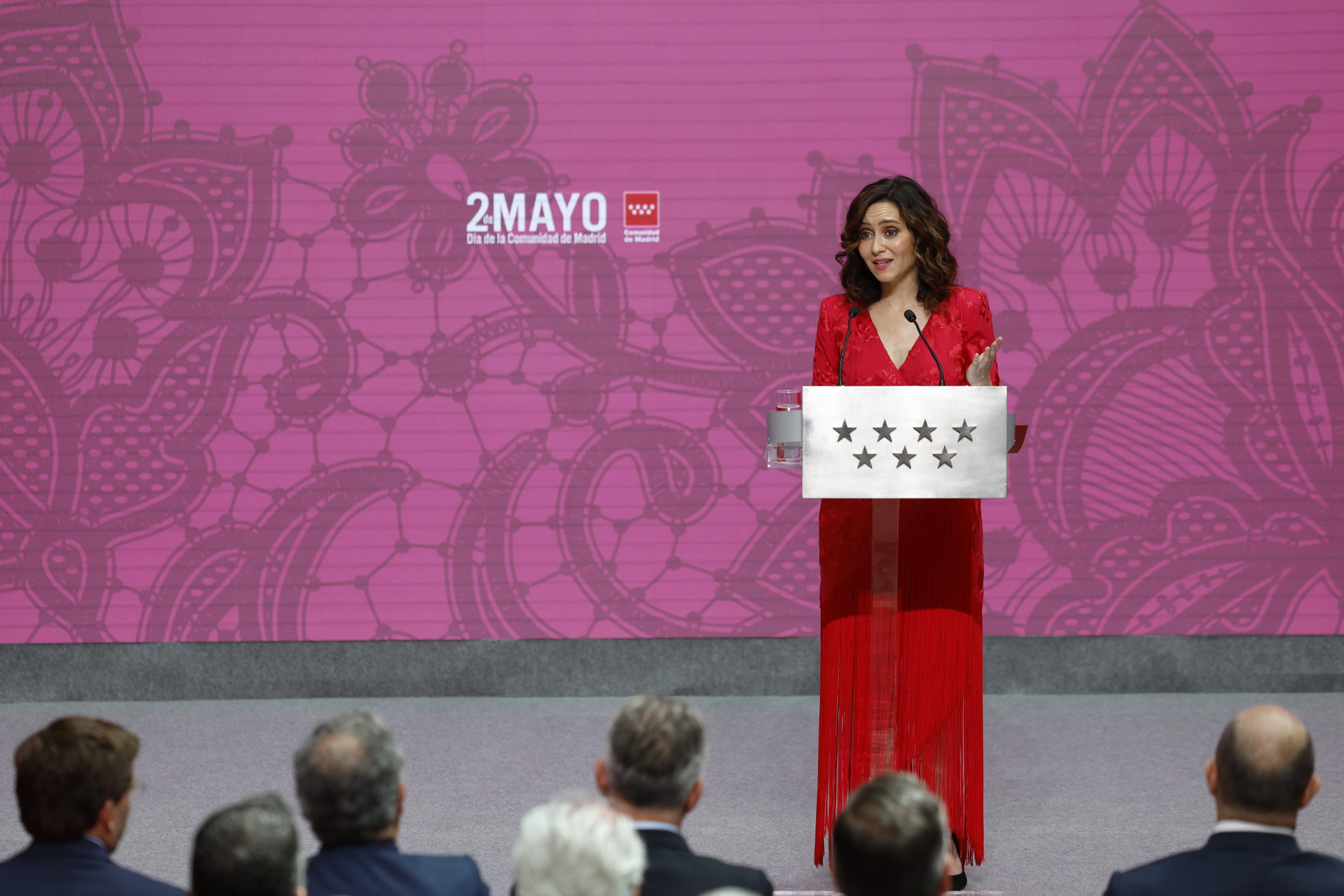 Ayuso reivindica el Dos de Mayo un Madrid que "resuena" y recuerda que España nunca permaneció ...