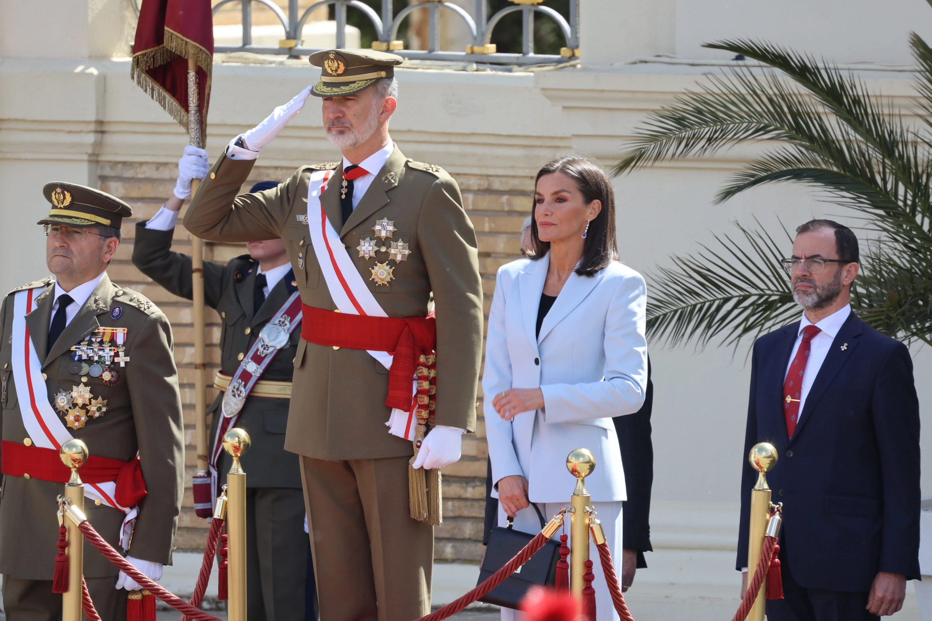 Fotos de la jura de bandera del rey Felipe VI en la Academia General ...