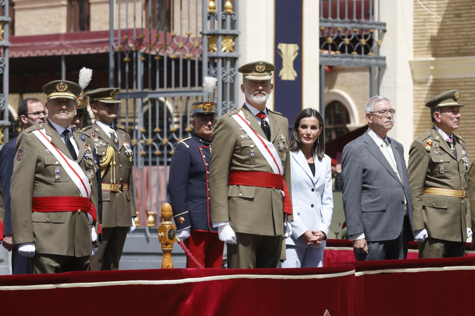 Fotos de la jura de bandera del rey Felipe VI en la Academia General ...