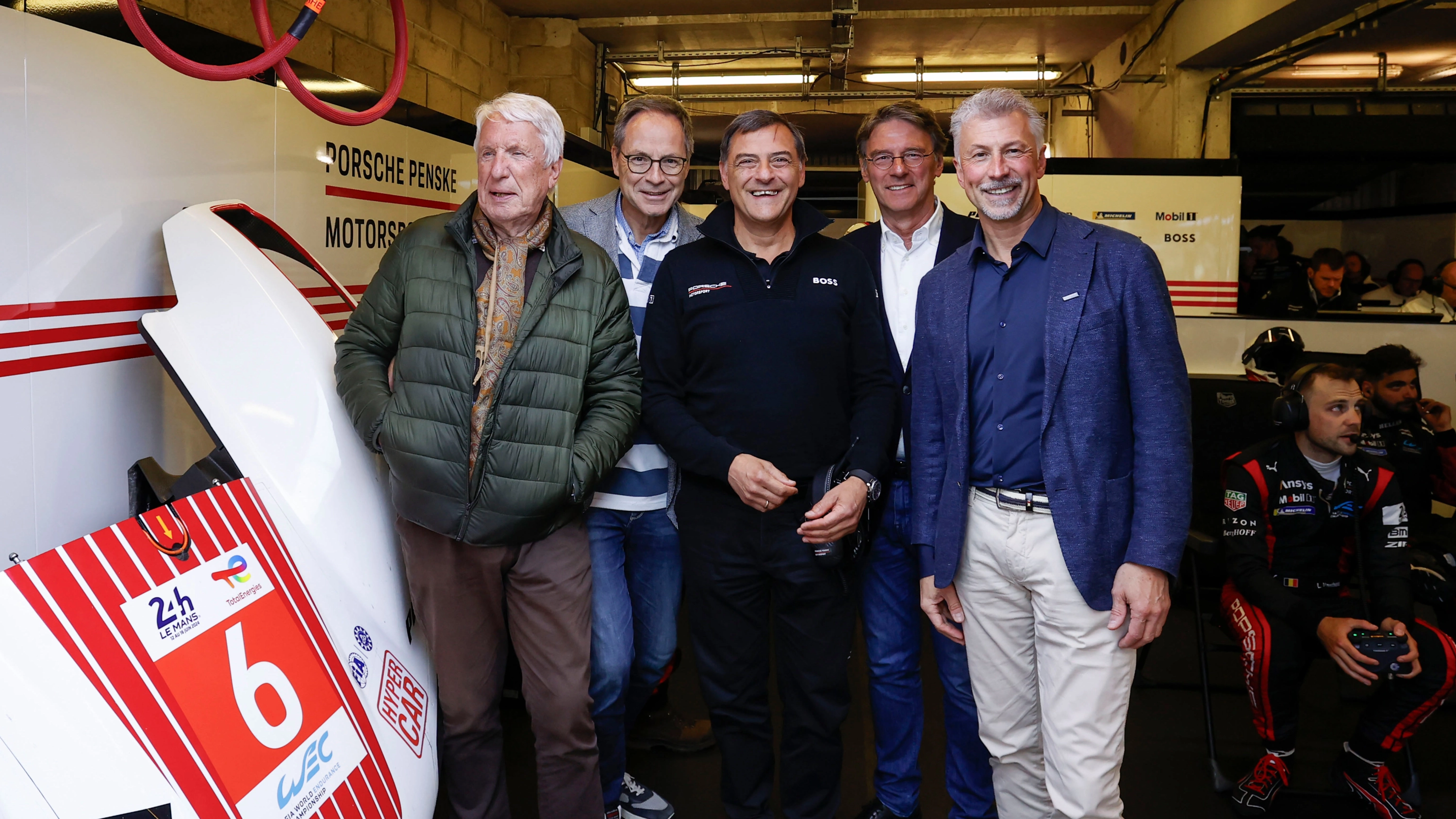 Porsche dona 911.000 euros como parte de su iniciativa 'Racing for Charity'