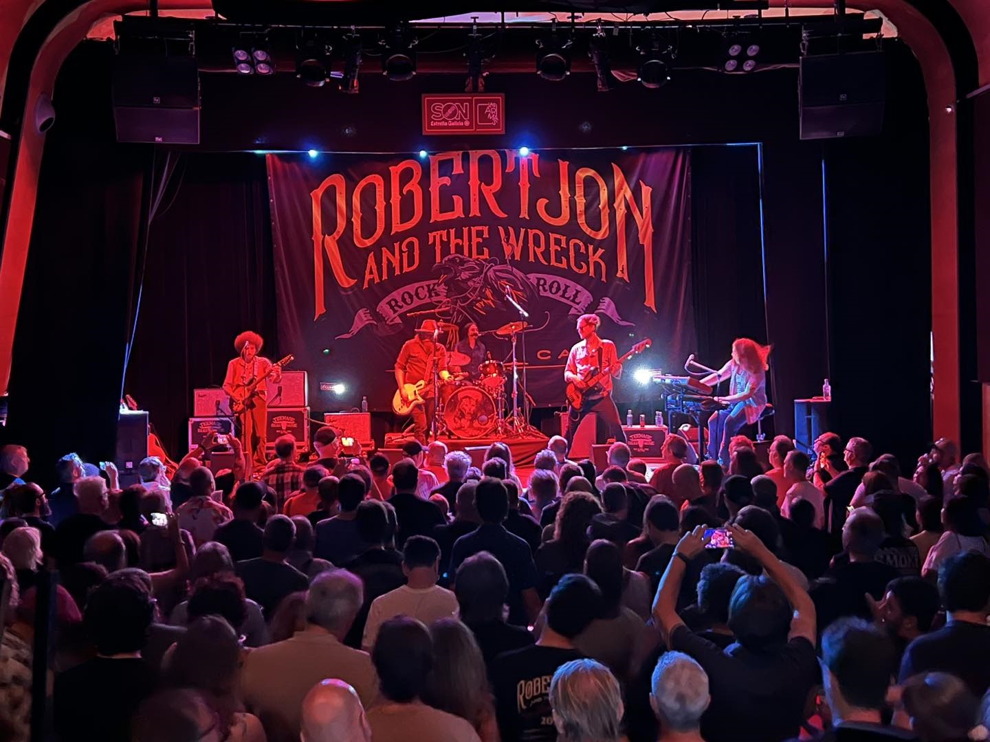 crítica de concierto: Robert Jon & The Wreck: rock sureño apabullando ...