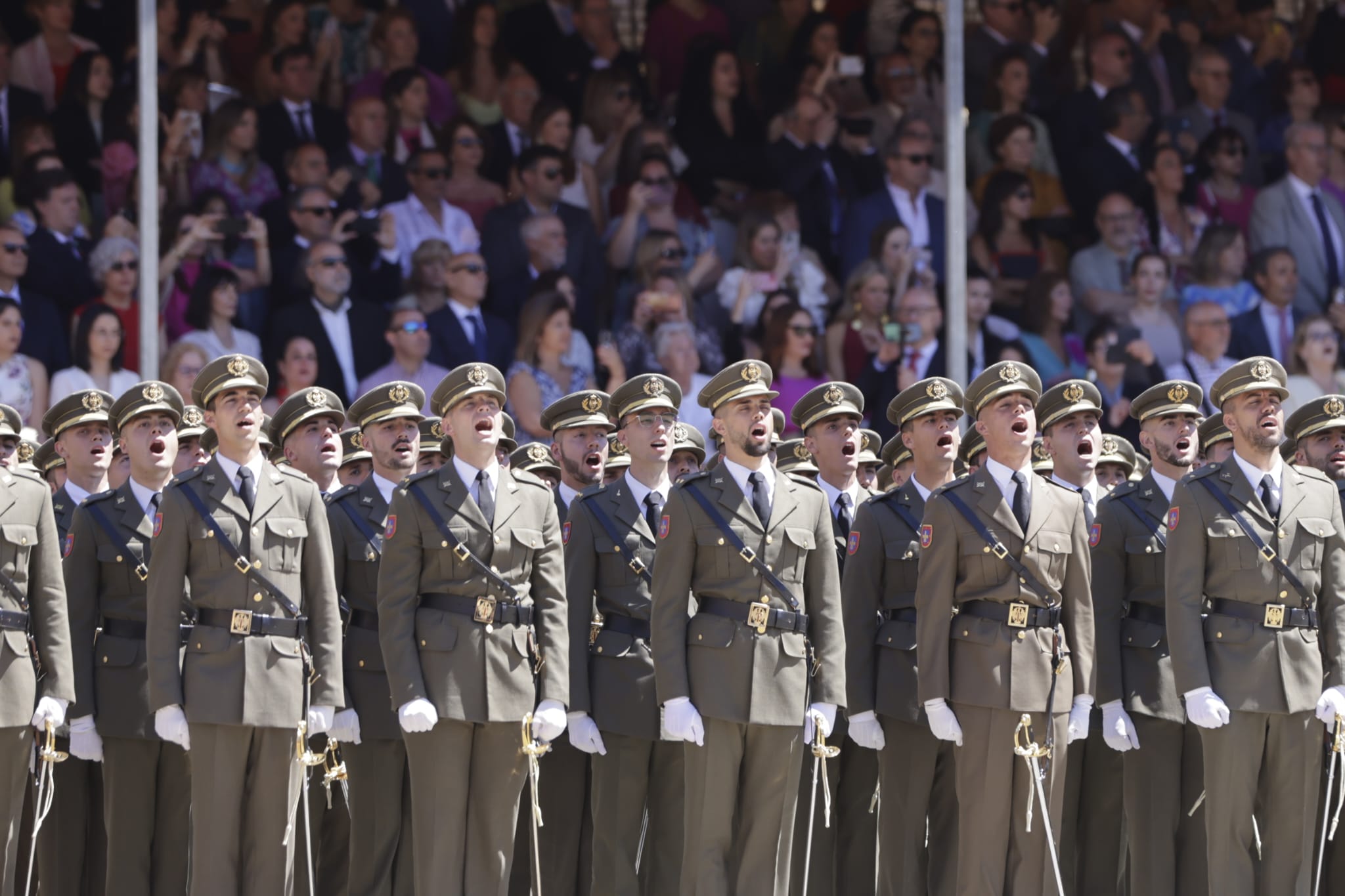 Fotos | Acto de entrega de despachos de la princesa Leonor en Zaragoza | Imágenes