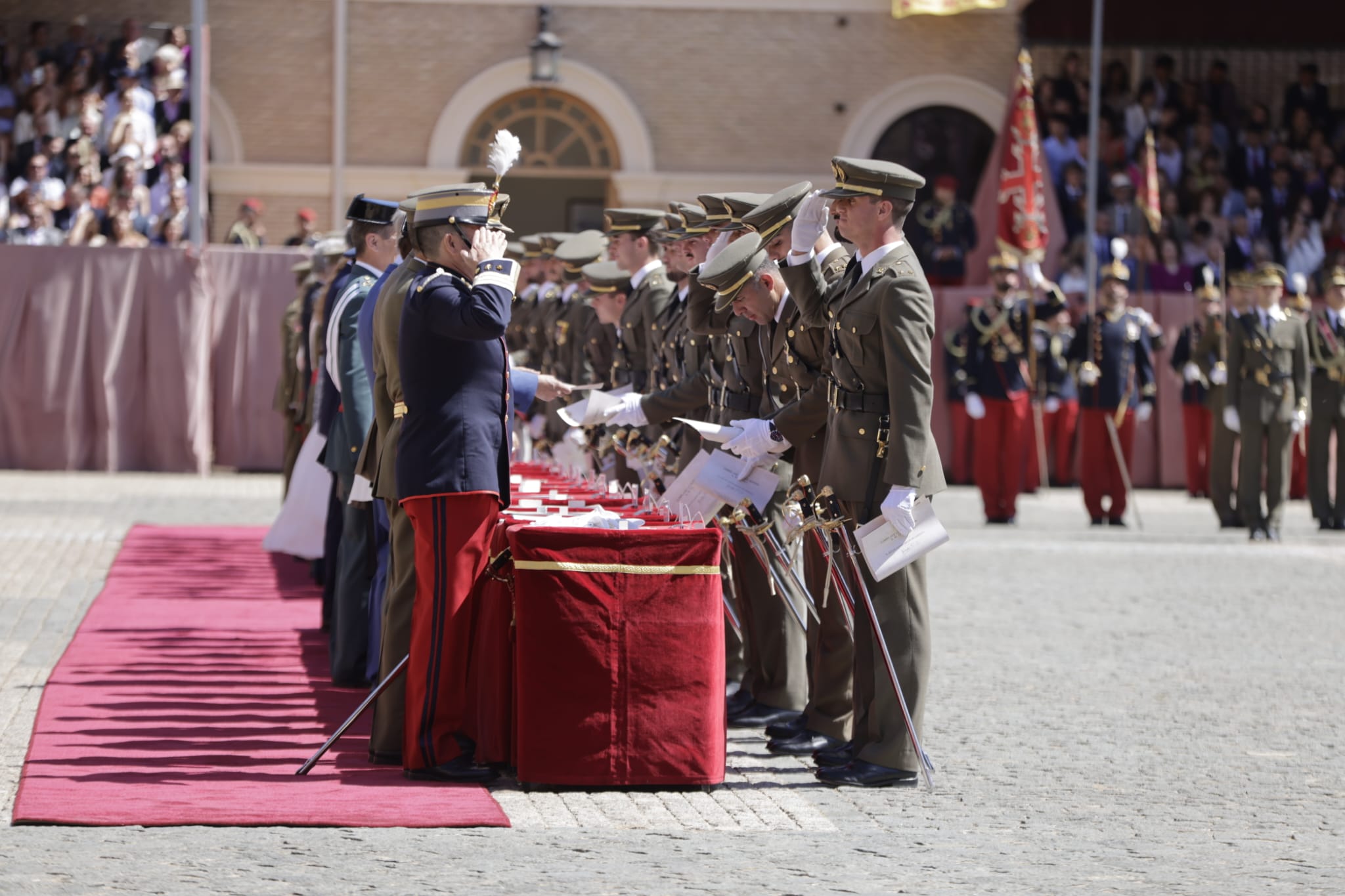 Fotos | Acto de entrega de despachos de la princesa Leonor en Zaragoza | Imágenes