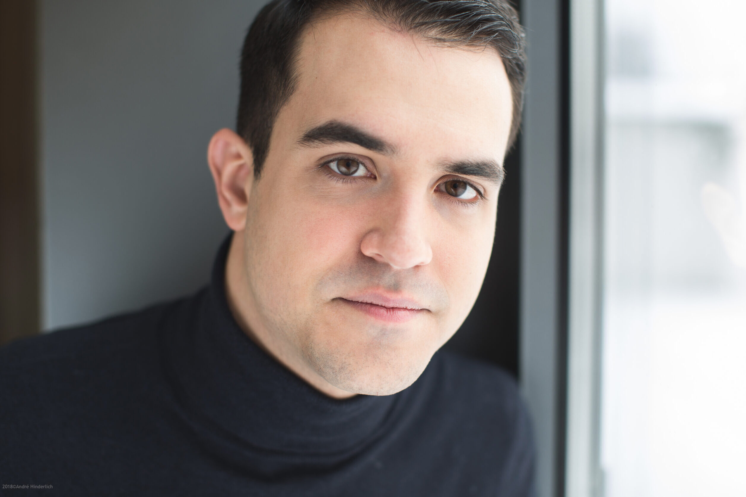 Alberto Menjón rinde homenaje a Pilar Bayona y Pedro Carboné en Panticosa