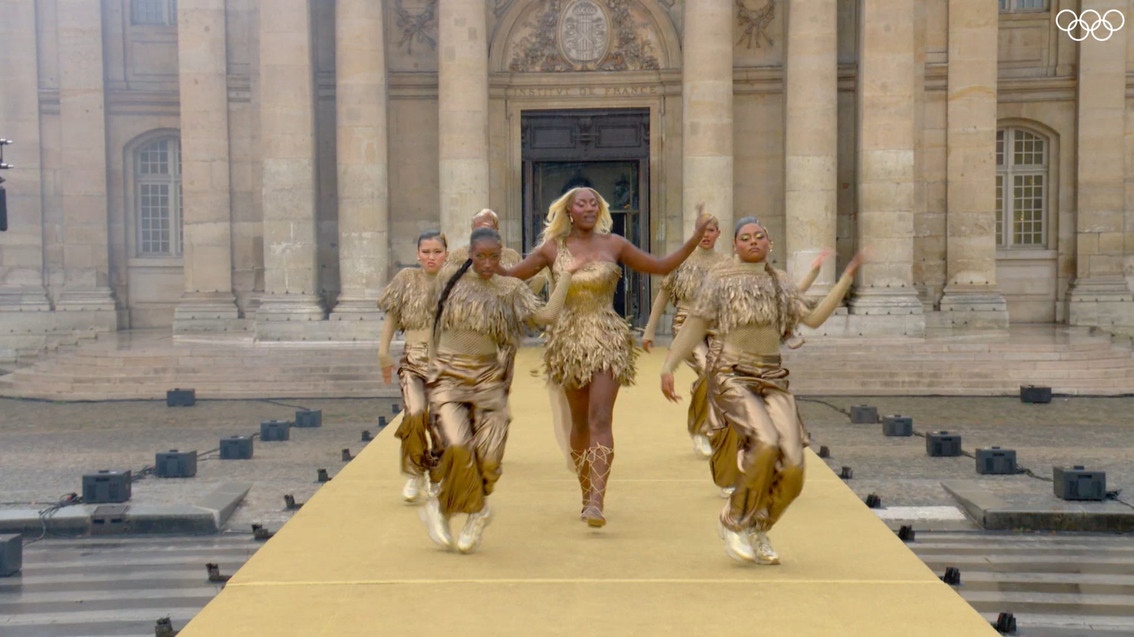 Aya Nakamura, la revancha de la inmigrante