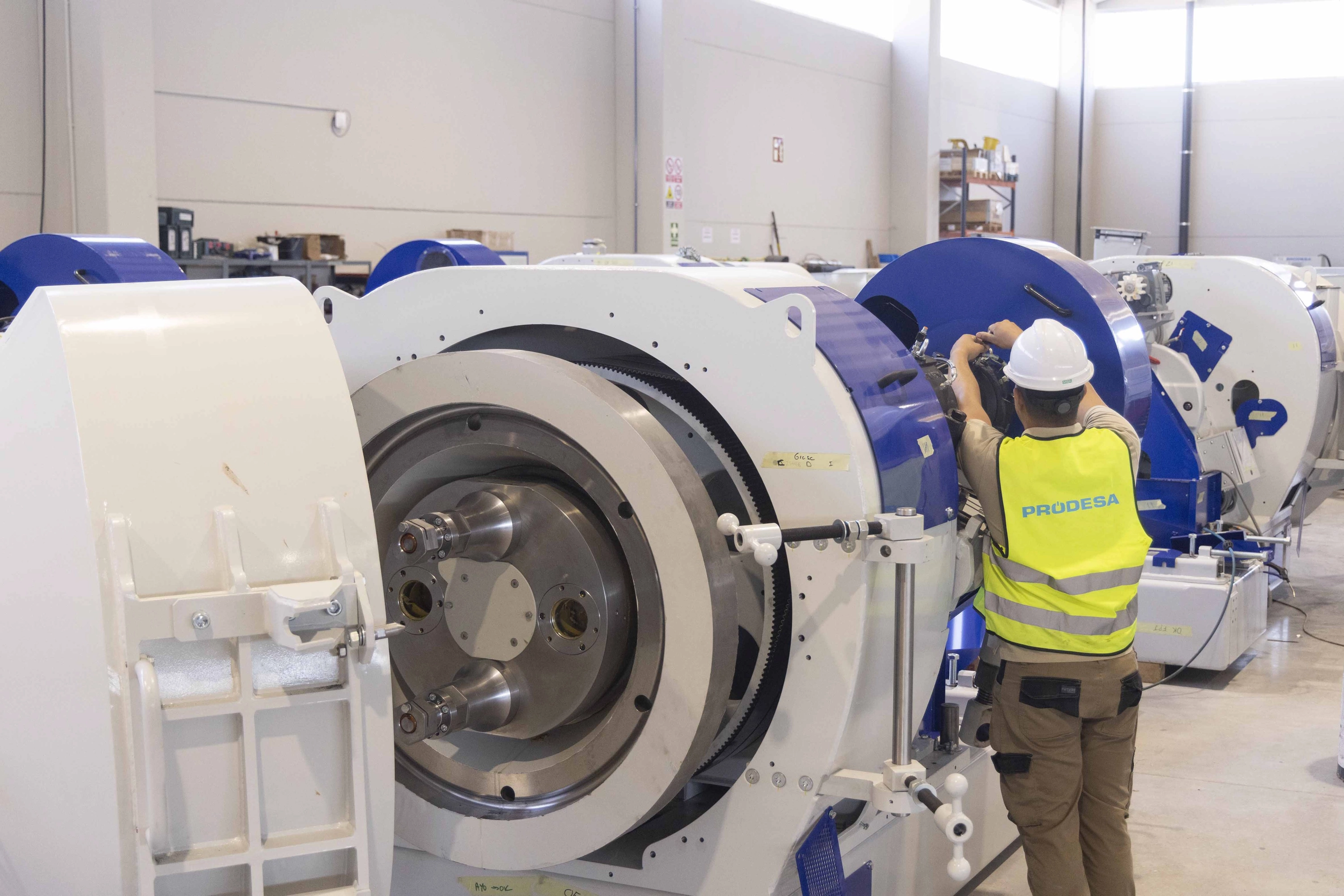 La aragonesa Prodesa cumple 25 años fabricando ya en el PTR piezas para ...