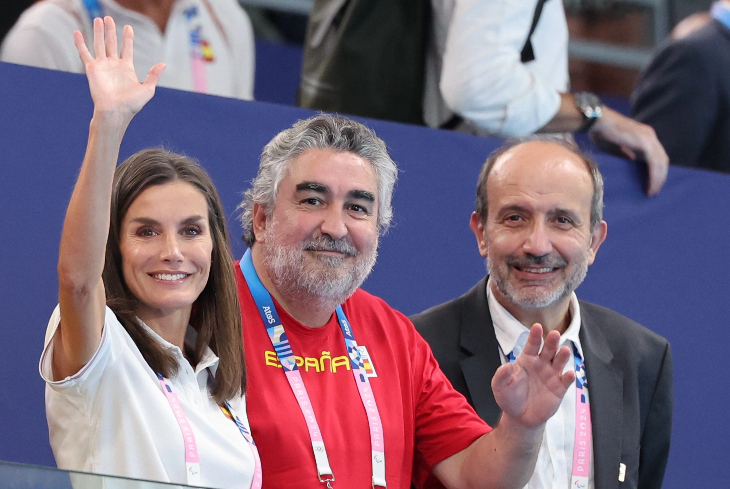 La reina Letizia animó al equipo de waterpolo femenino en la victoria ...