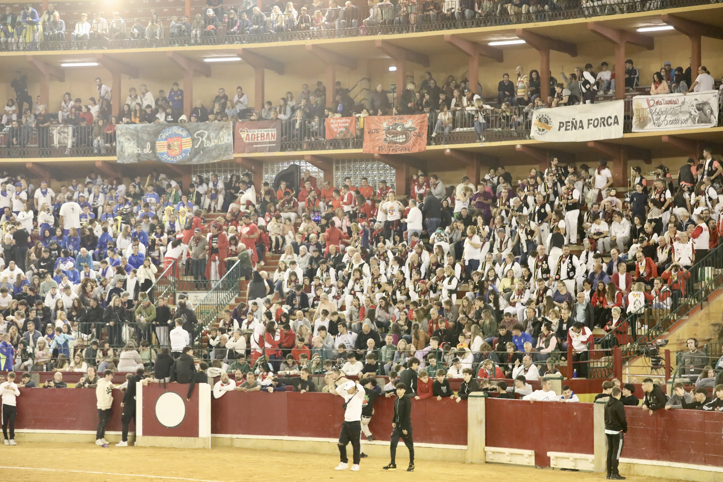 Fotos de la quinta mañana de vaquillas en las Fiestas del Pilar 2024 ...