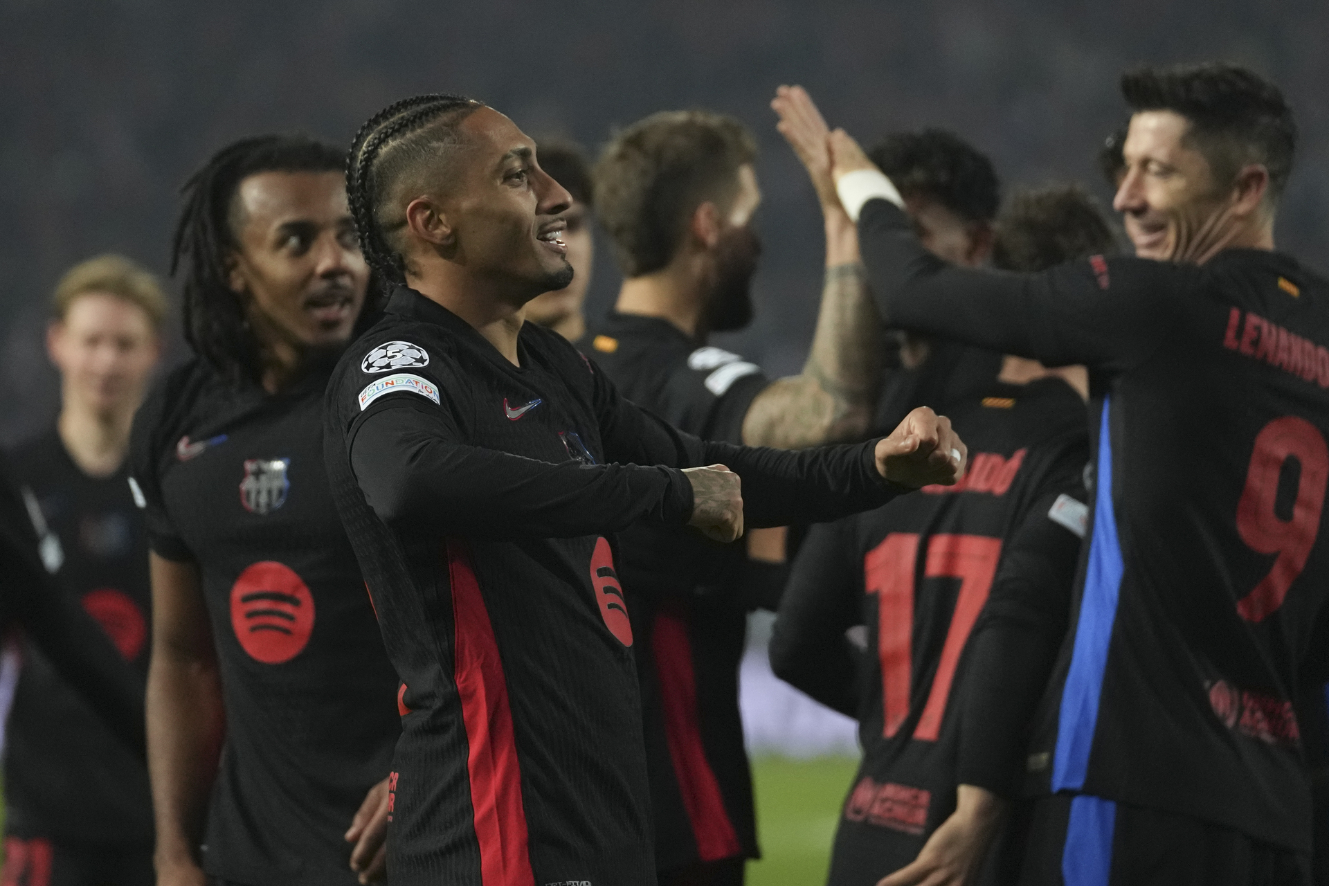 El Barcelona también golea al Estrella Roja en el 'infierno' de ...