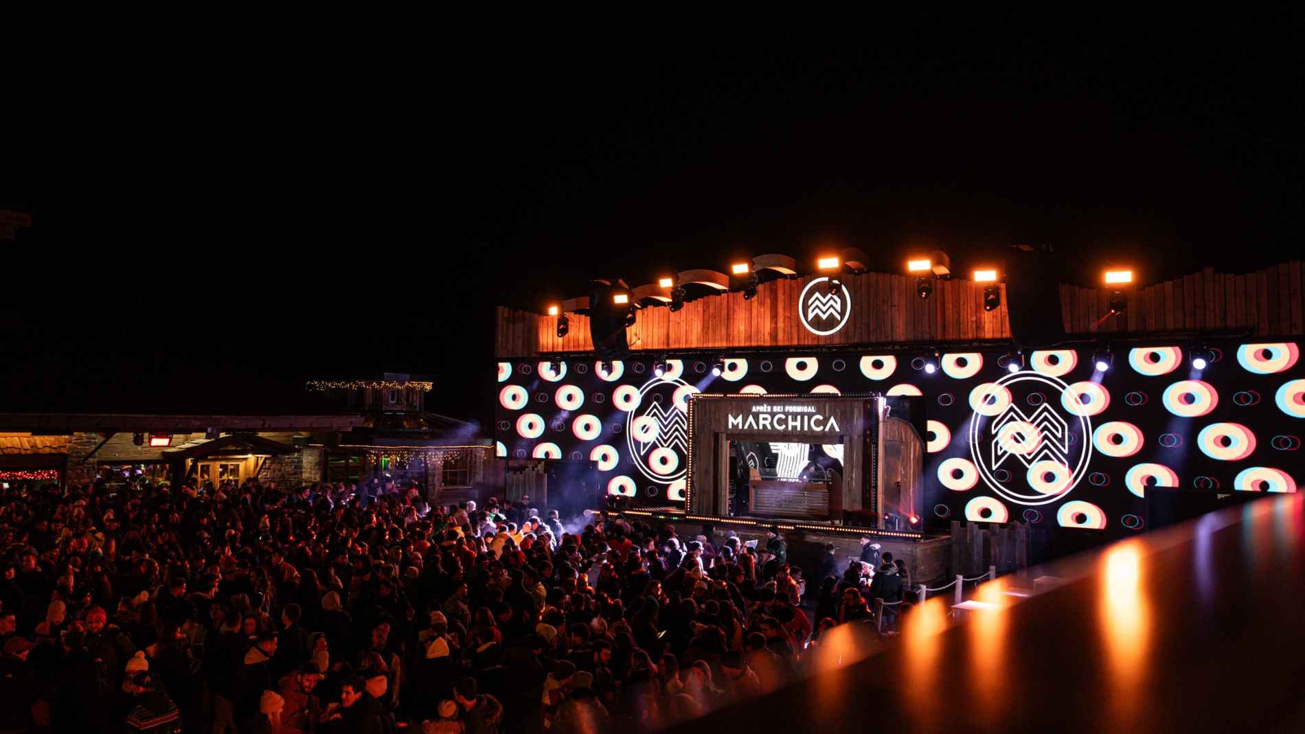 El aprés-ski más famoso de Aragón cumple 15 años