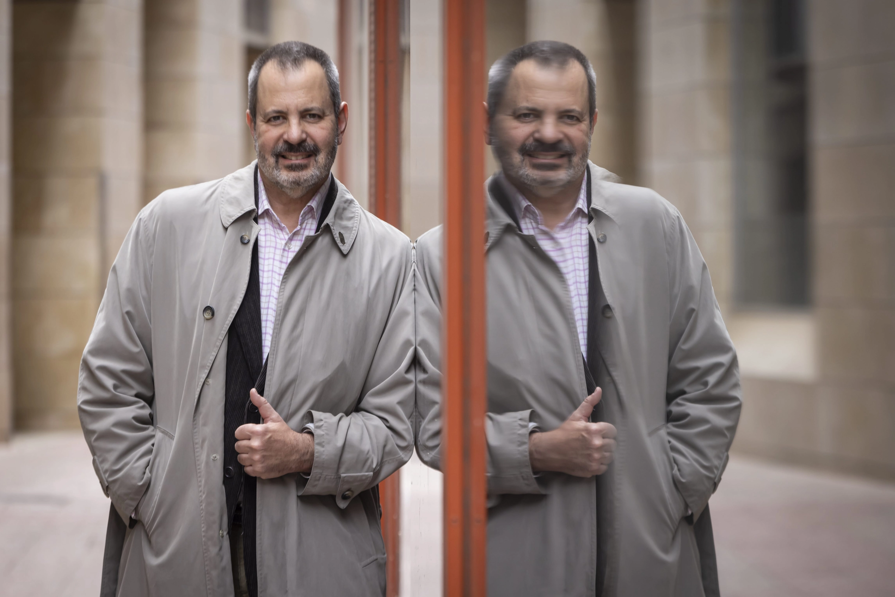 José Miguel Viñas: "Hemos entrado en una espiral de consumismo desatado ...