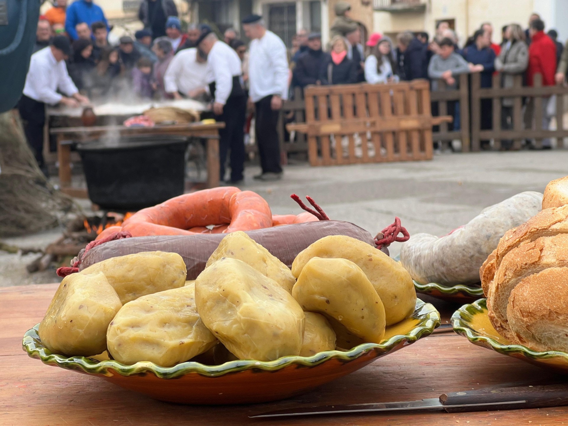 Albelda recrea las antiguas matacías en una fiesta multitudinaria que ...