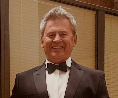 Miki Nadal disfruta con el espectáculo de uno de sus dos cómicos ...