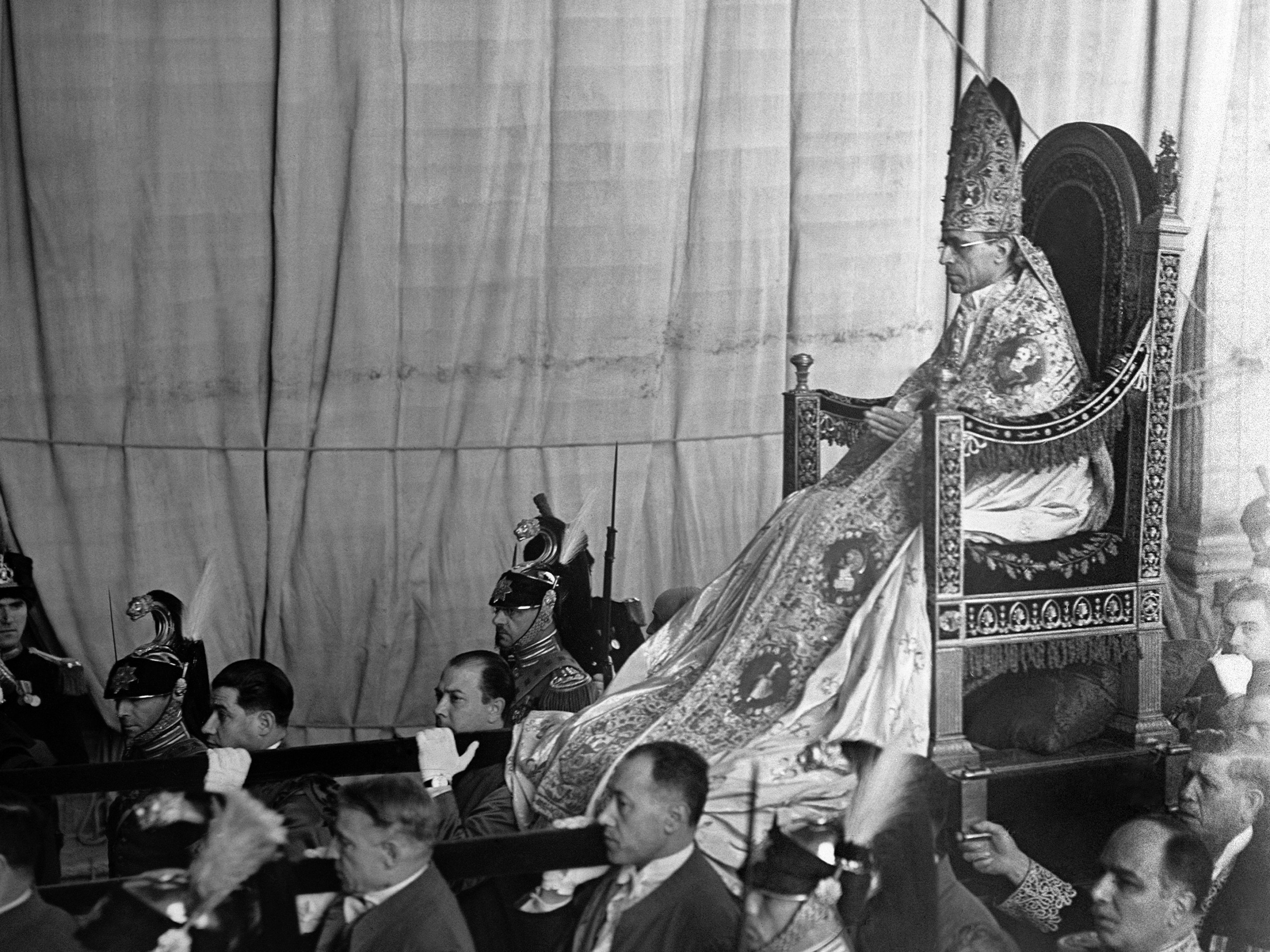 El Papa cuyo cuerpo estalló dentro del ataúd tras su fallecimiento