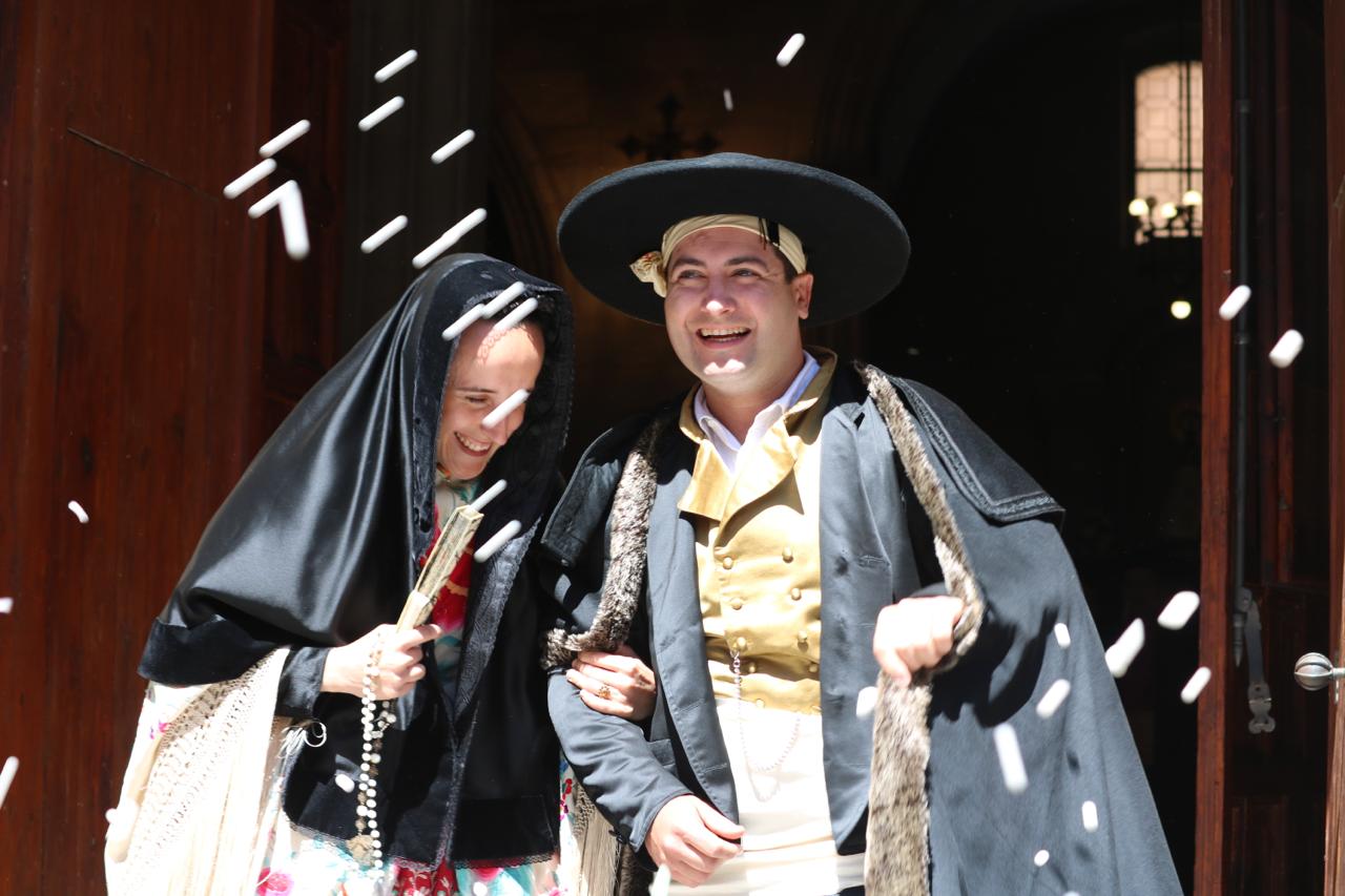 Fraga revive sus tradiciones en una fiesta de la Faldeta multitudinaria